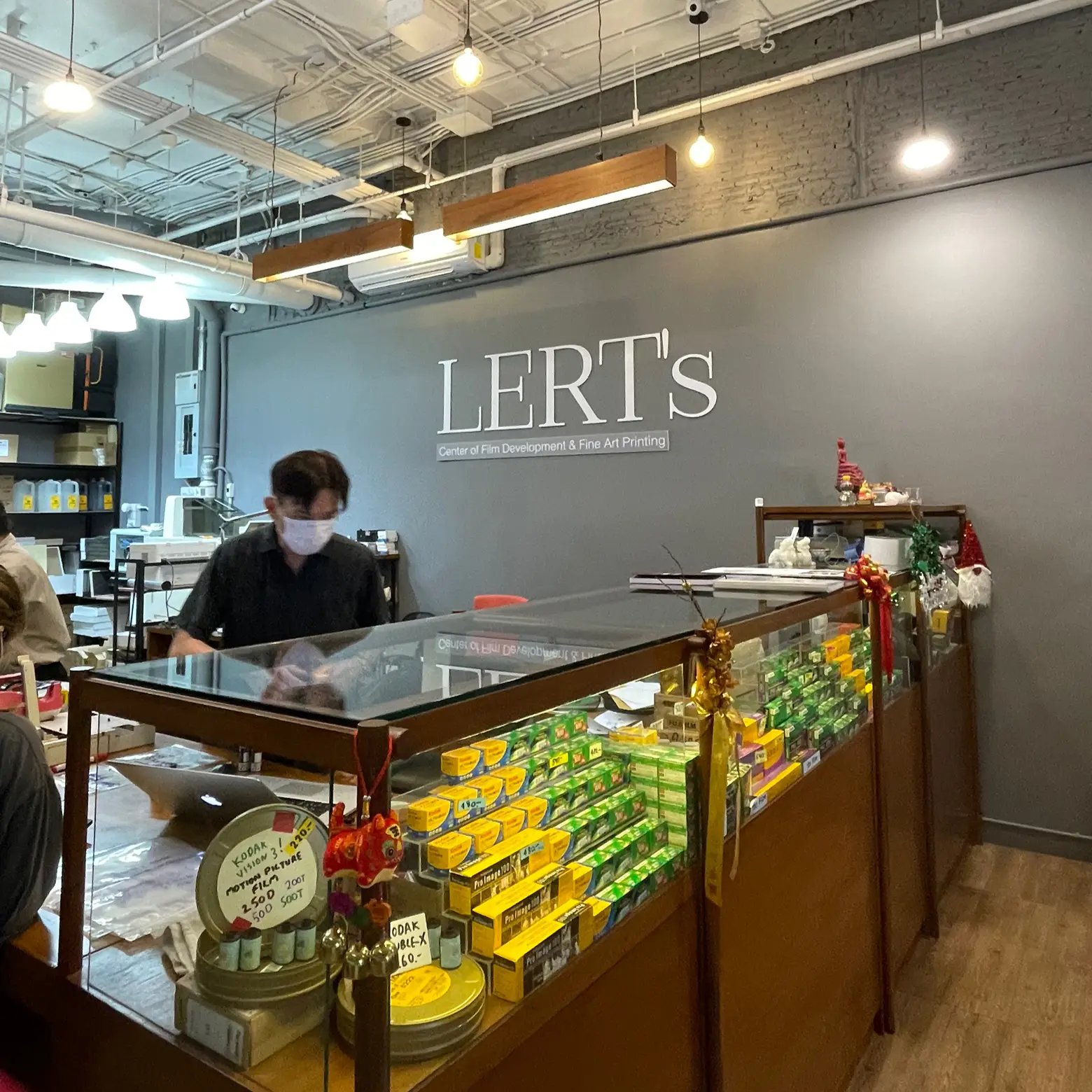 🎞ล้างฟิล์มกับร้าน LERT’S เจ้าดังแถวสยาม! | แกลเลอรีที่โพสต์โดย nasikarn ...