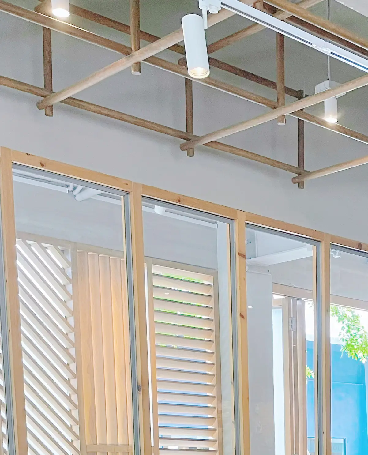 Roots ไม่ได้มีดีแค่กาแฟ!! | แกลเลอรีที่โพสต์โดย n.🤍 | Lemon8