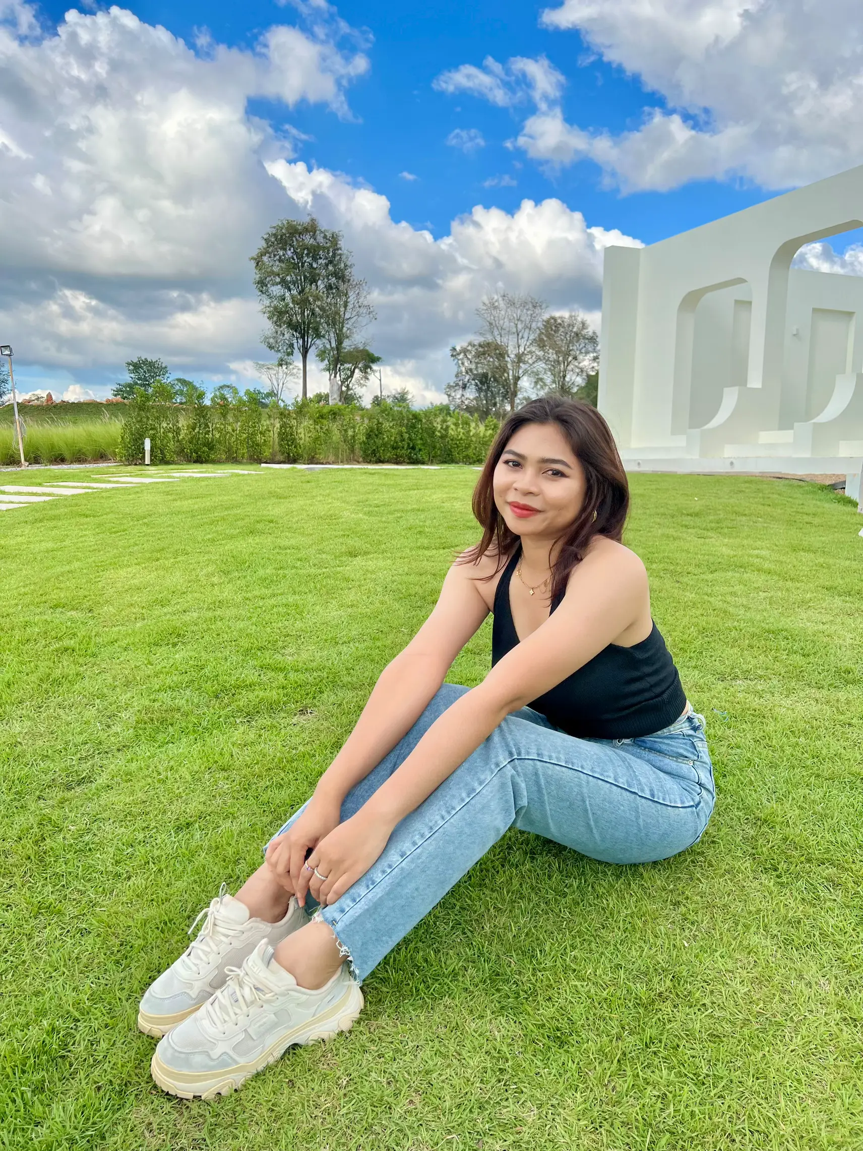 คาเฟ่เขาใหญ่ปังไม่ไหวมุมถ่ายรูปเยอะมาก | แกลเลอรีที่โพสต์โดย Sine | Lemon8