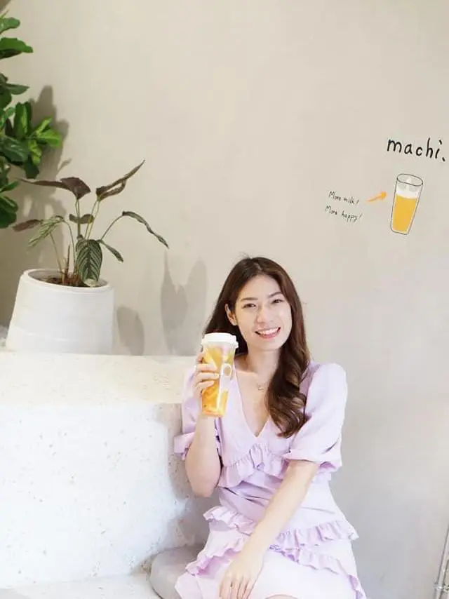 มาคาเฟ่..ถ่ายรูปท่าไหนให้ดูน่ารักแก้เขิล | แกลเลอรีที่โพสต์โดย Hs.mild | Lemon8