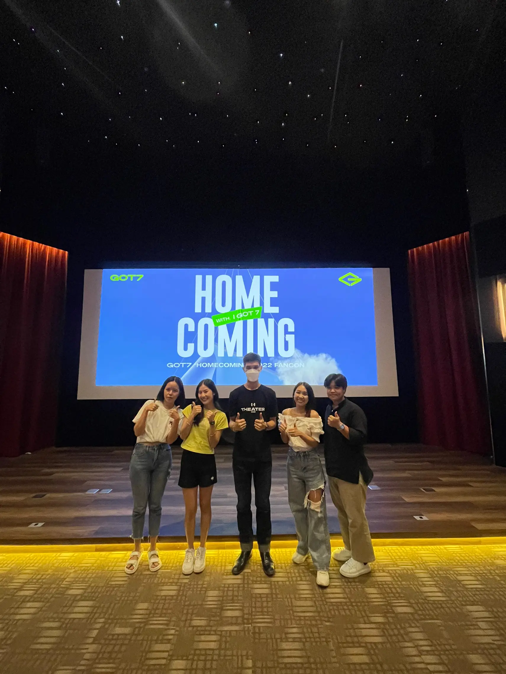เช่าโรงหนัง ดูคอนเสิร์ตเพื่อเธอเลยนะGOT7!!!! 💚💚💚 | แกลเลอรีที่โพสต์โดย Pincook🌷 | Lemon8