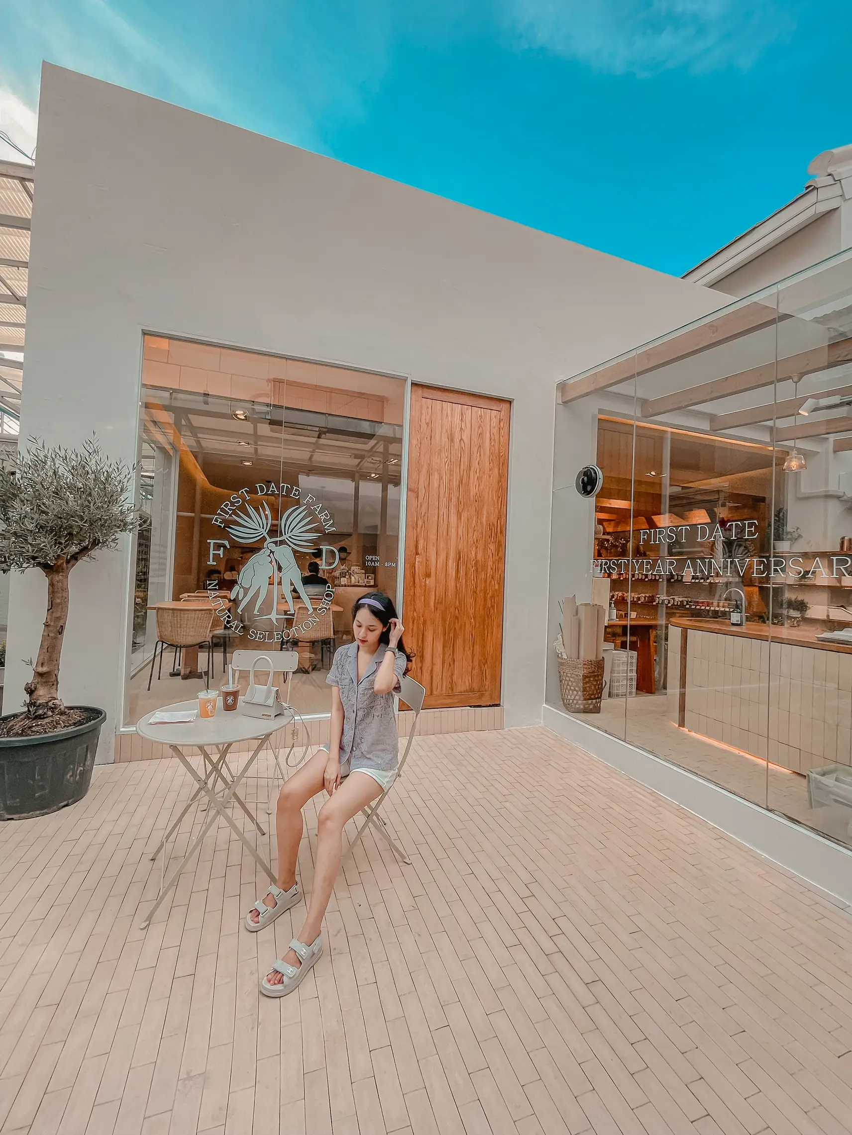 พาไปดูมุมโปรดคาเฟ่สุดชิค🤍 | แกลเลอรีที่โพสต์โดย Khunpim | Lemon8