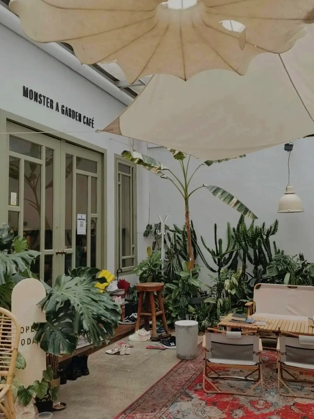 🇲🇾KL Hidden Cat Lover Cafe • Monster A Garden Cafe | Galeri disiarkan ...