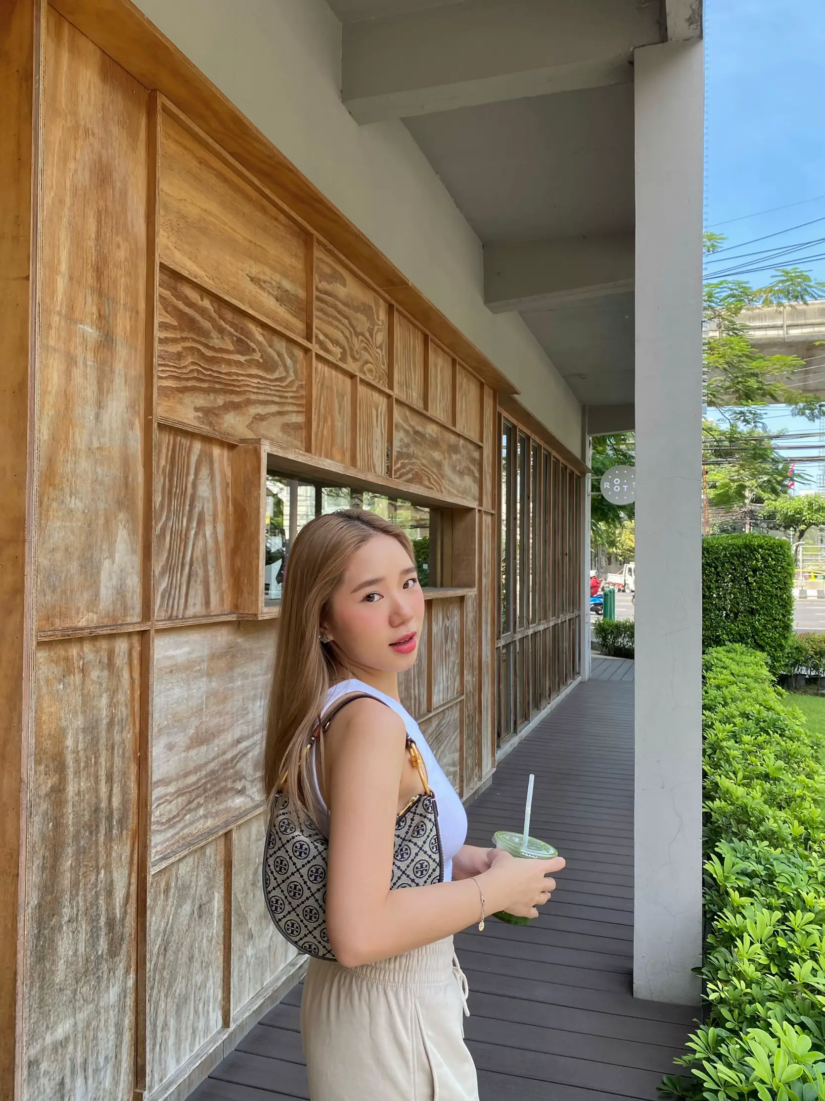 Tory Burch กระเป๋ารุ่นฮิต⭐️ | แกลเลอรีที่โพสต์โดย ployphanr | Lemon8