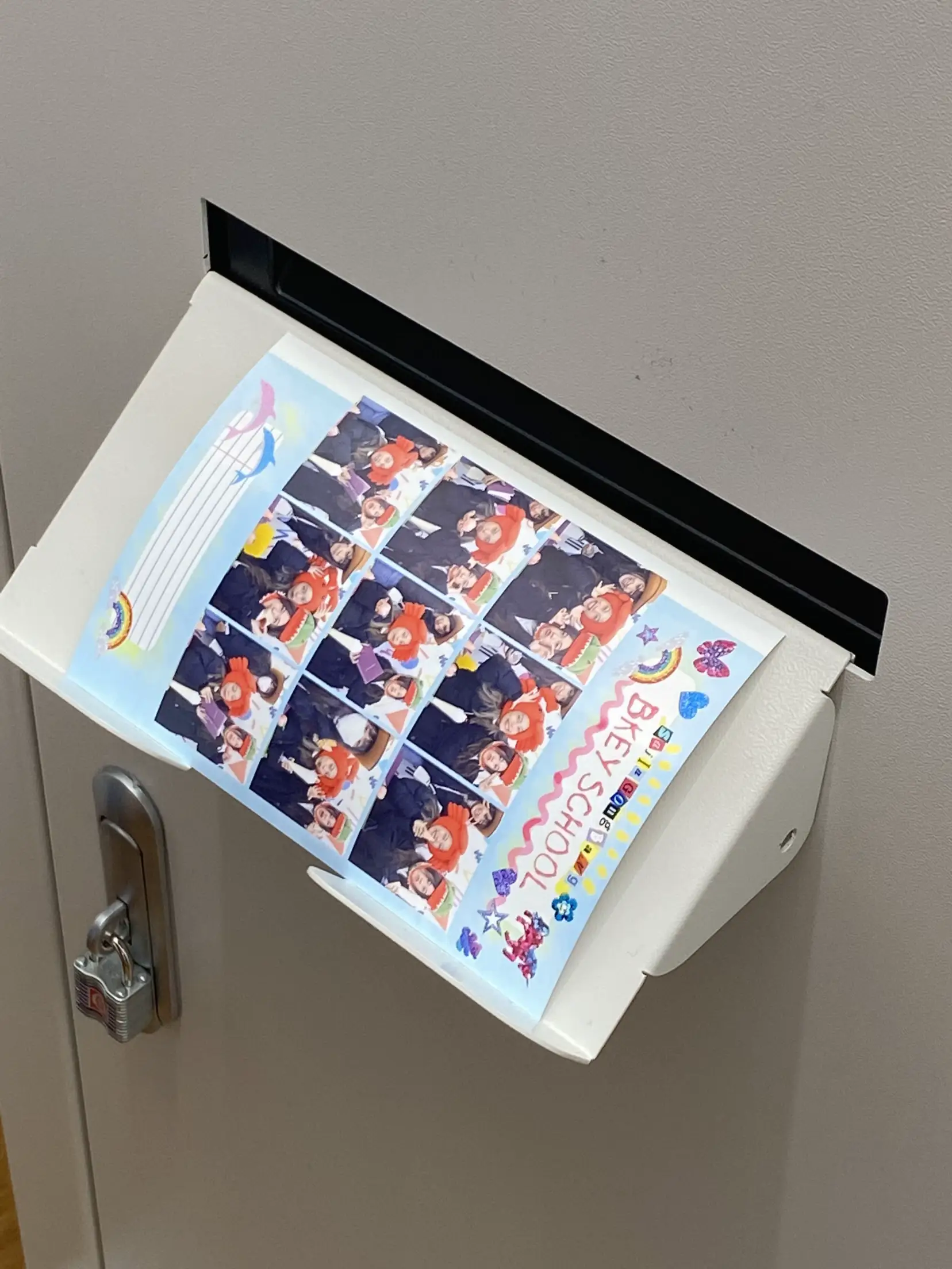 BKEY PHOTO PHOTOBOOTH ย้อนรอยมัธยม 🇰🇷 | แกลเลอรีที่โพสต์โดย maeildae | Lemon8