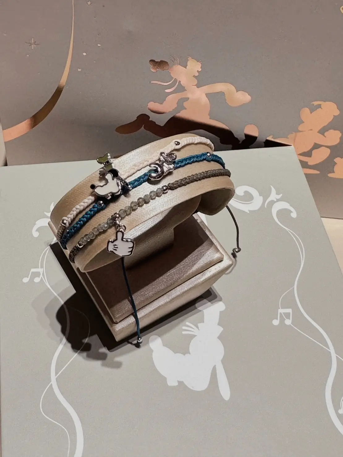 ส่องความน่ารักกำไลดิสนีย์แบรนด์ Ravipa ⭐️ | แกลเลอรีที่โพสต์โดย Disney EVT TH | Lemon8