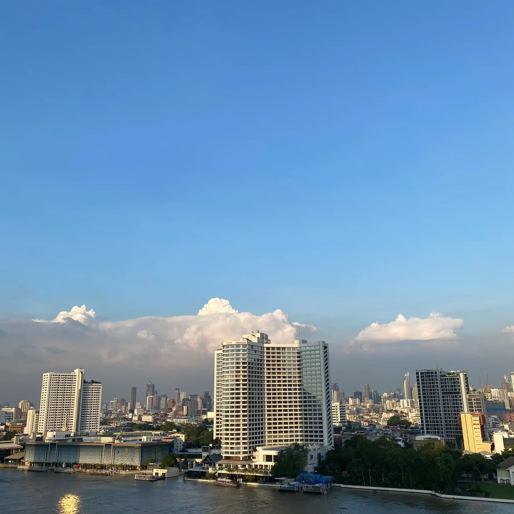 ดินเนอร์เก๋ๆที่ HOB @iconsiam 🍻🍝🥙 | แกลเลอรีที่โพสต์โดย Fern.kanut | Lemon8