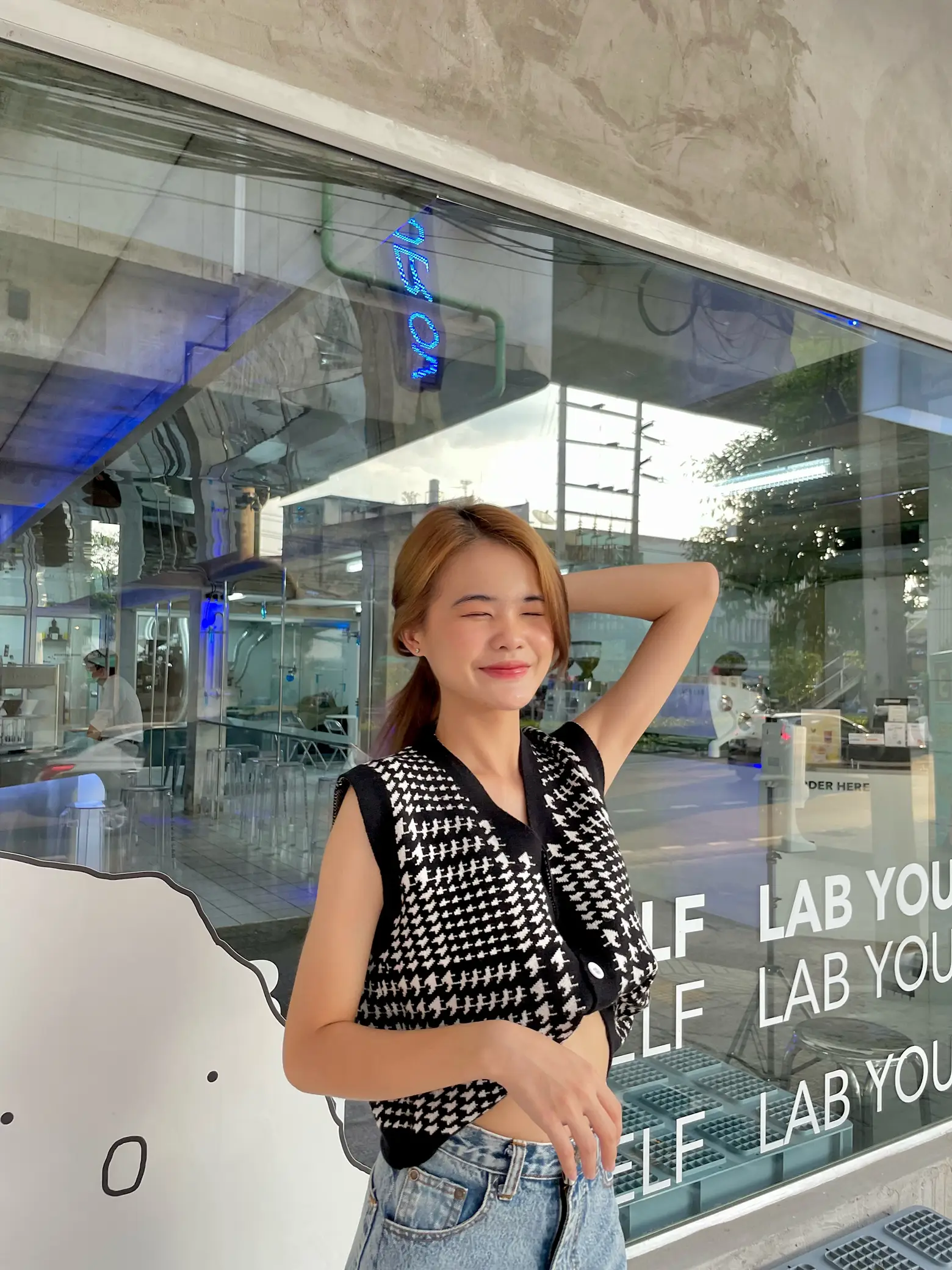 พาไป POUR OVER LAB MRTเพชรเกษม48กันน้าบบ 🚎🪜🧫ᯤ | แกลเลอรีที่โพสต์โดย Ning Nutsita | Lemon8