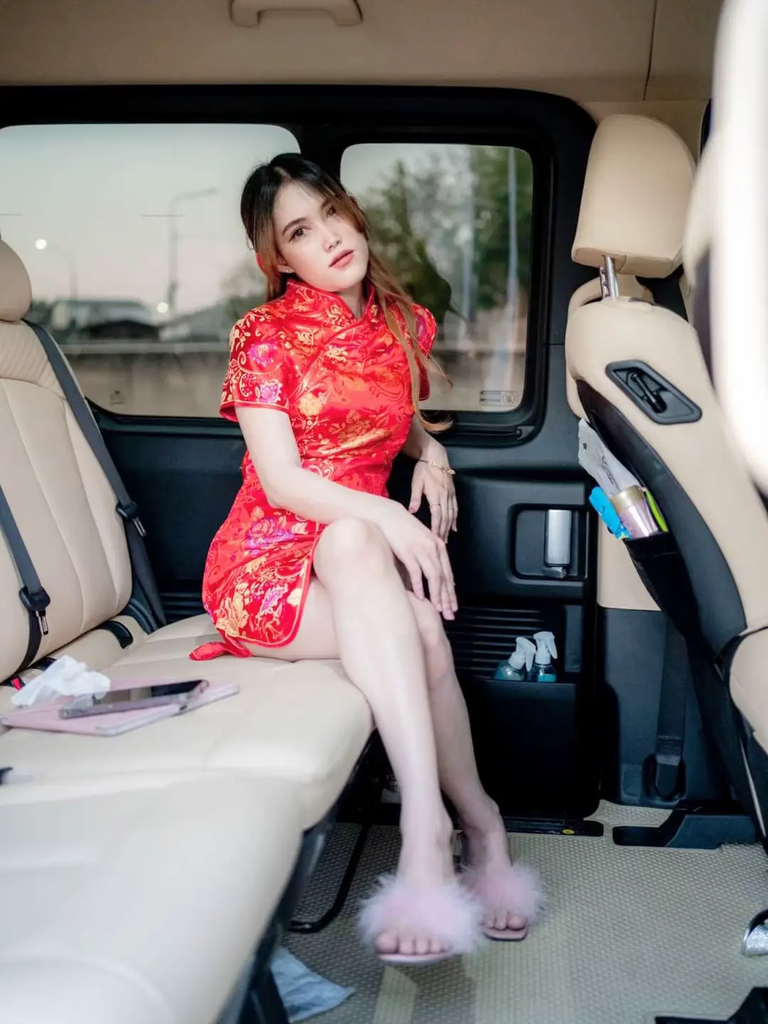 How to ถ่ายรูปตรุษจีนในรถ | แกลเลอรีที่โพสต์โดย M♡RISA♡’A | Lemon8