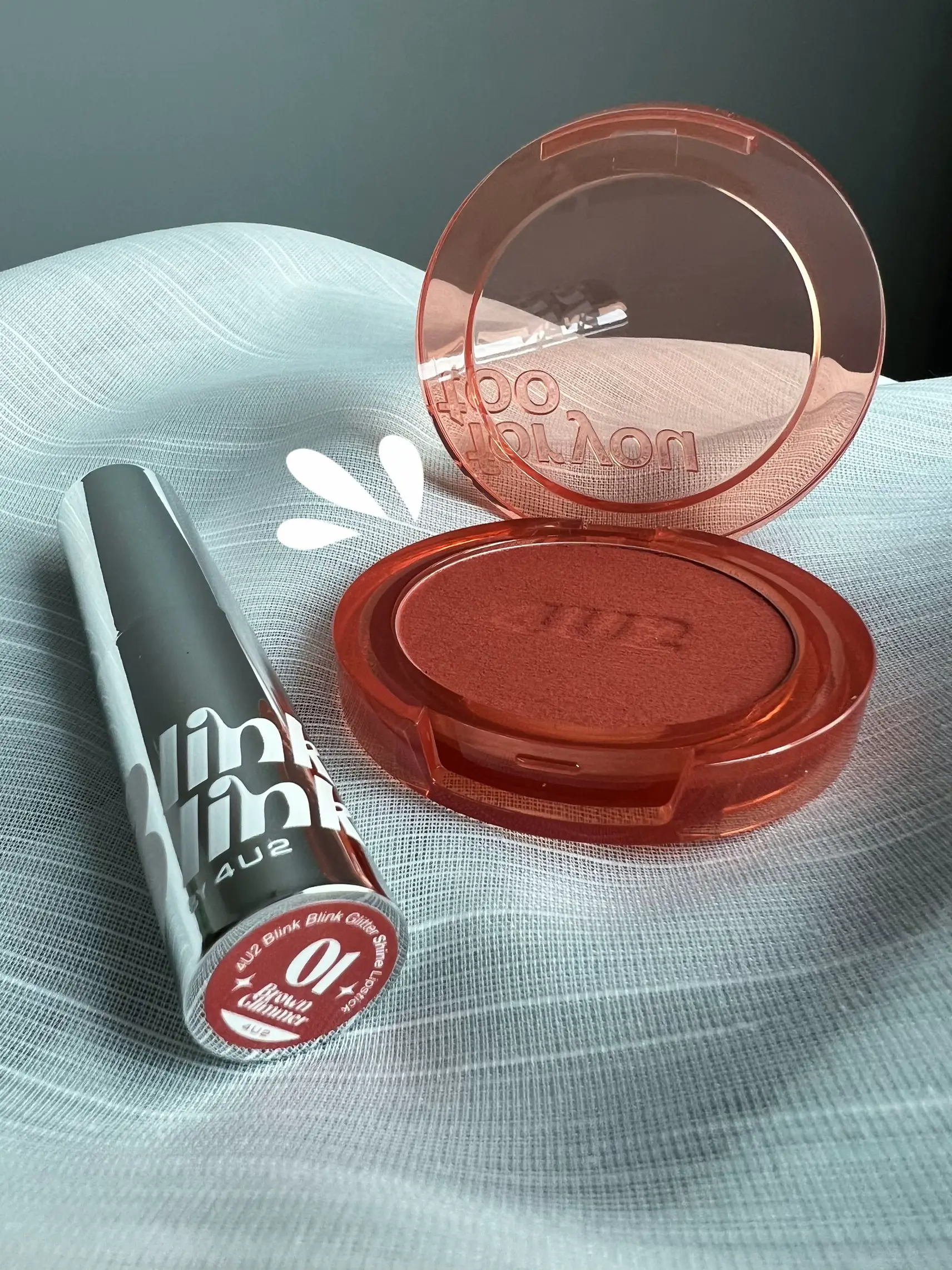 4U2 Moji Blush & Glitter Lipstick 🫦 | แกลเลอรีที่โพสต์โดย Baitonggn ...