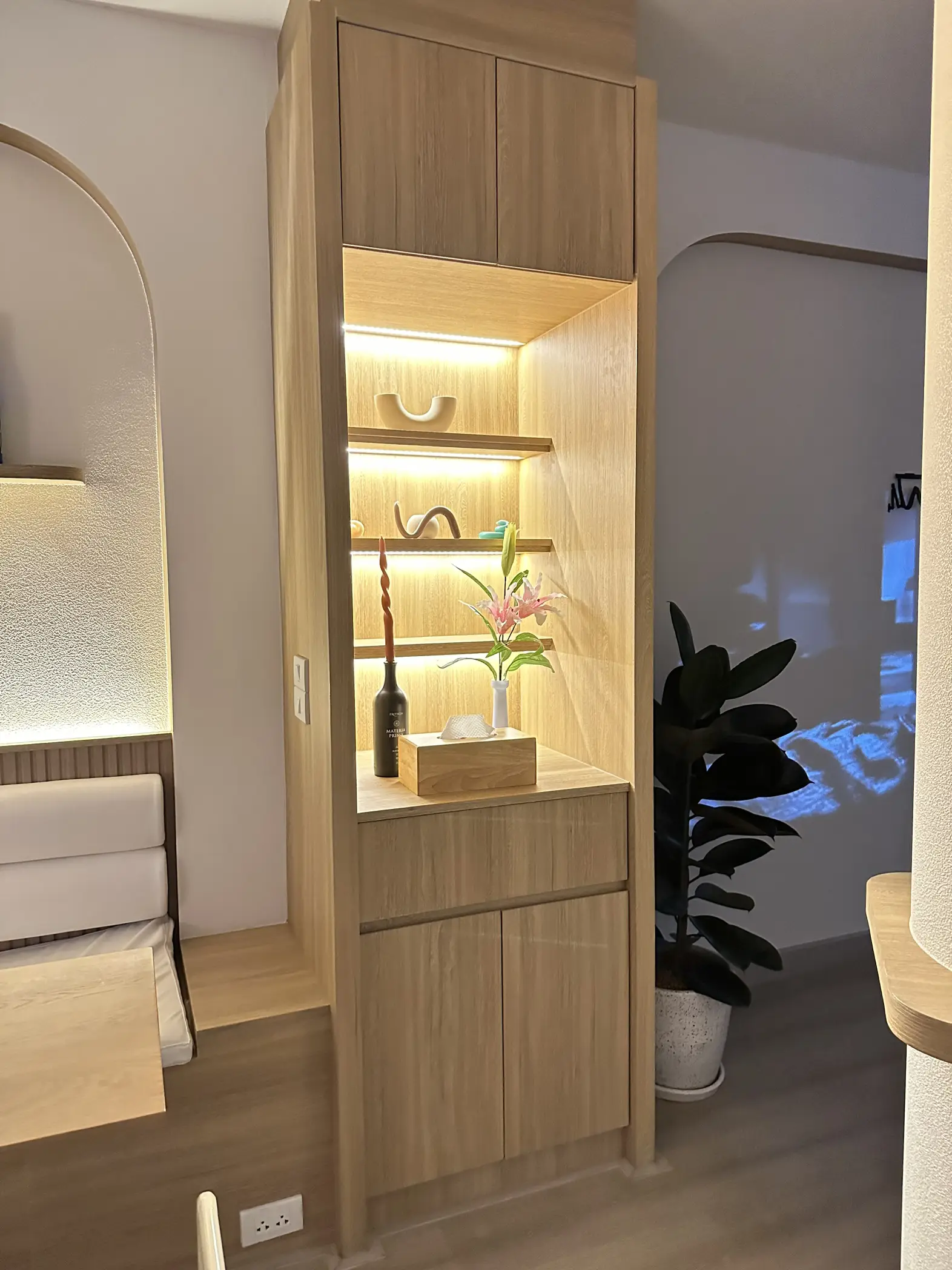 คาเฟ่ wnl coffee and wine ศรีราชา | แกลเลอรีที่โพสต์โดย ғeeғaғнa | Lemon8