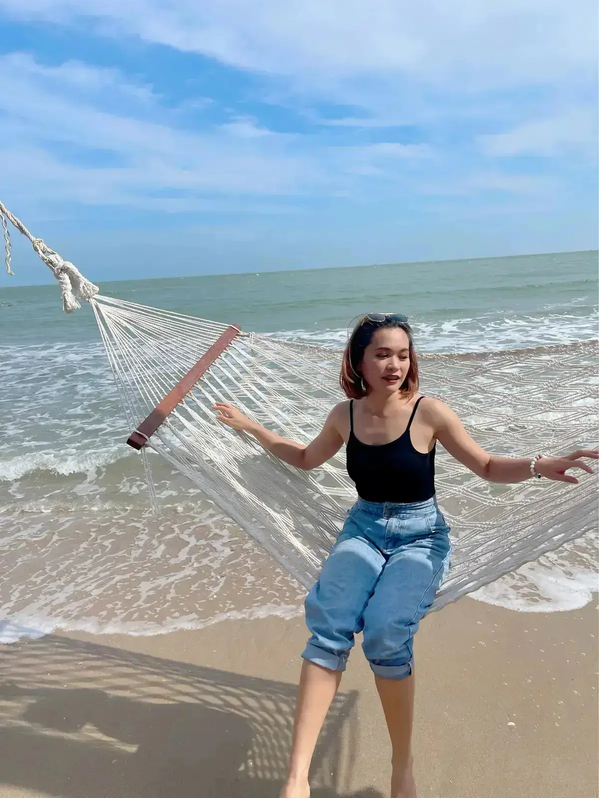 เที่ยว1d+Day Artist ปราณบุรี มุมถ่ายรูปเยอะมาก🏝 | แกลเลอรีที่โพสต์โดย WANWI JEANS 👖 | Lemon8