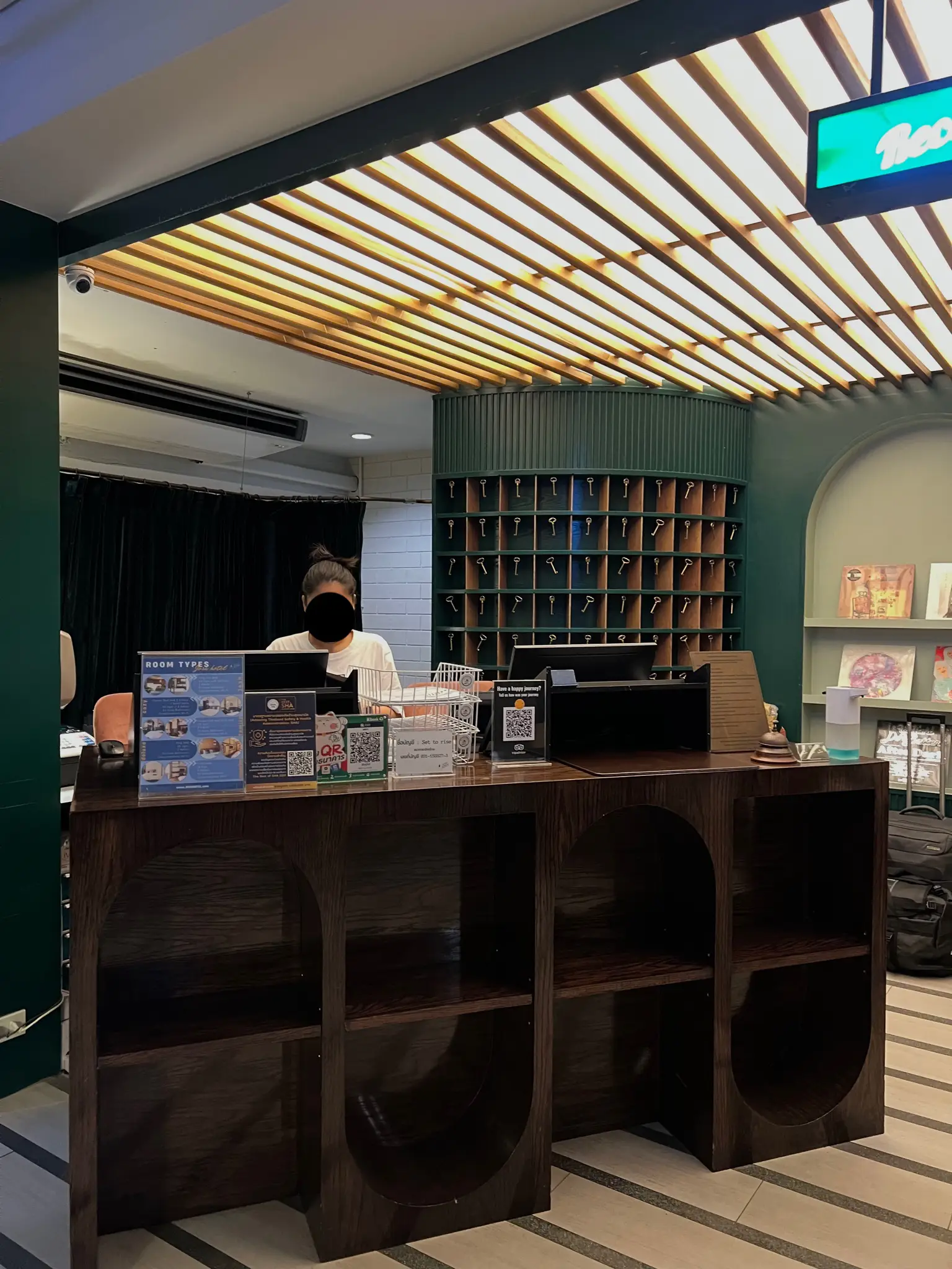 บาร์ลับในย่านอารีย์ซ่อนตัวในโรงแรม -The key room NO.72 🍸🏨 | แกลเลอรีที่ ...