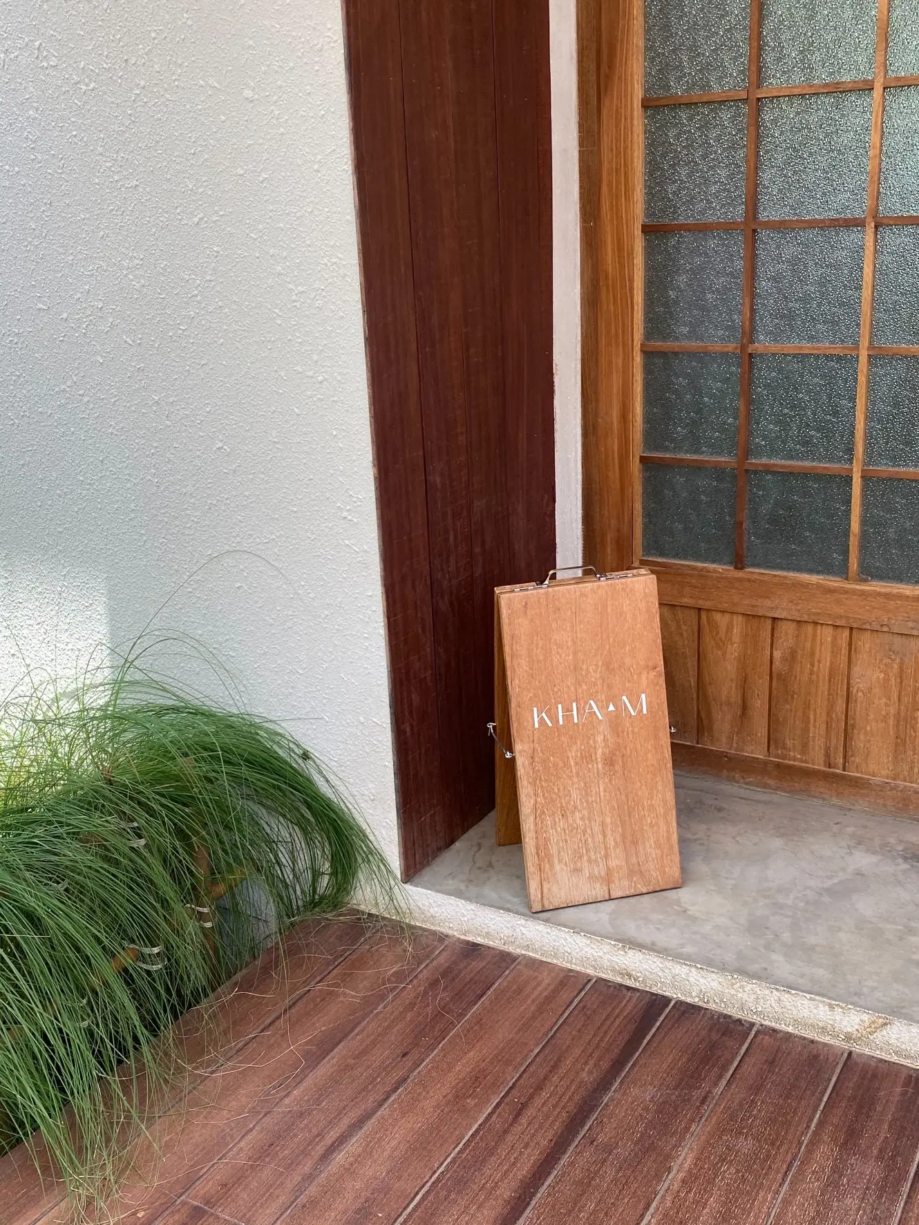 Pointing his big cafe, the light is beautiful. 🏡🌳🎋 | Gallery posted by survey | Lemon8