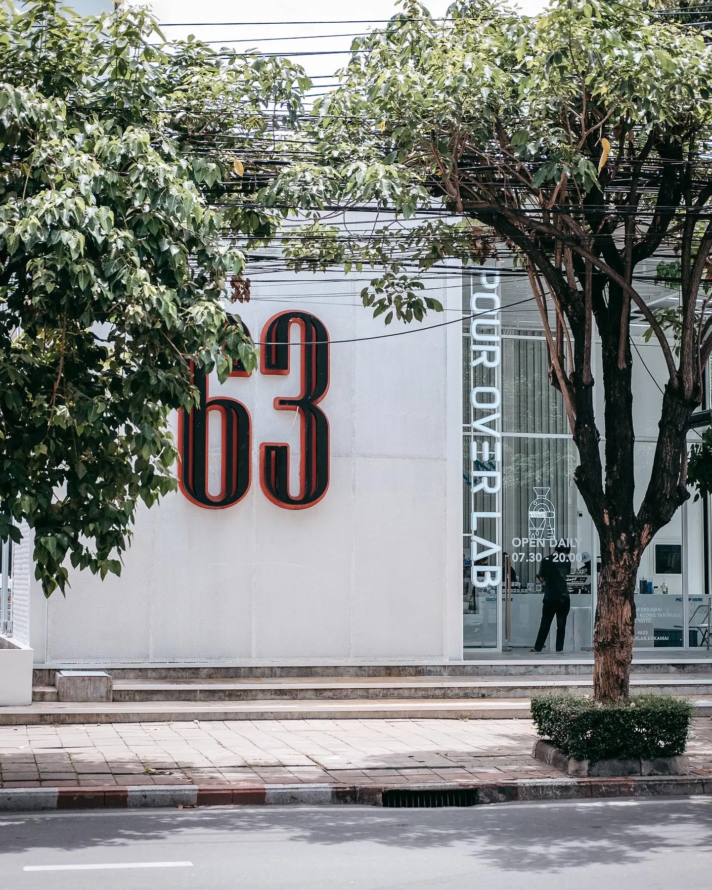 Pour over lab แล็บกาแฟชื่อดัง เปิดสาขา 7 ที่เอกมัย | แกลเลอรีที่โพสต์โดย Rattomarty | Lemon8