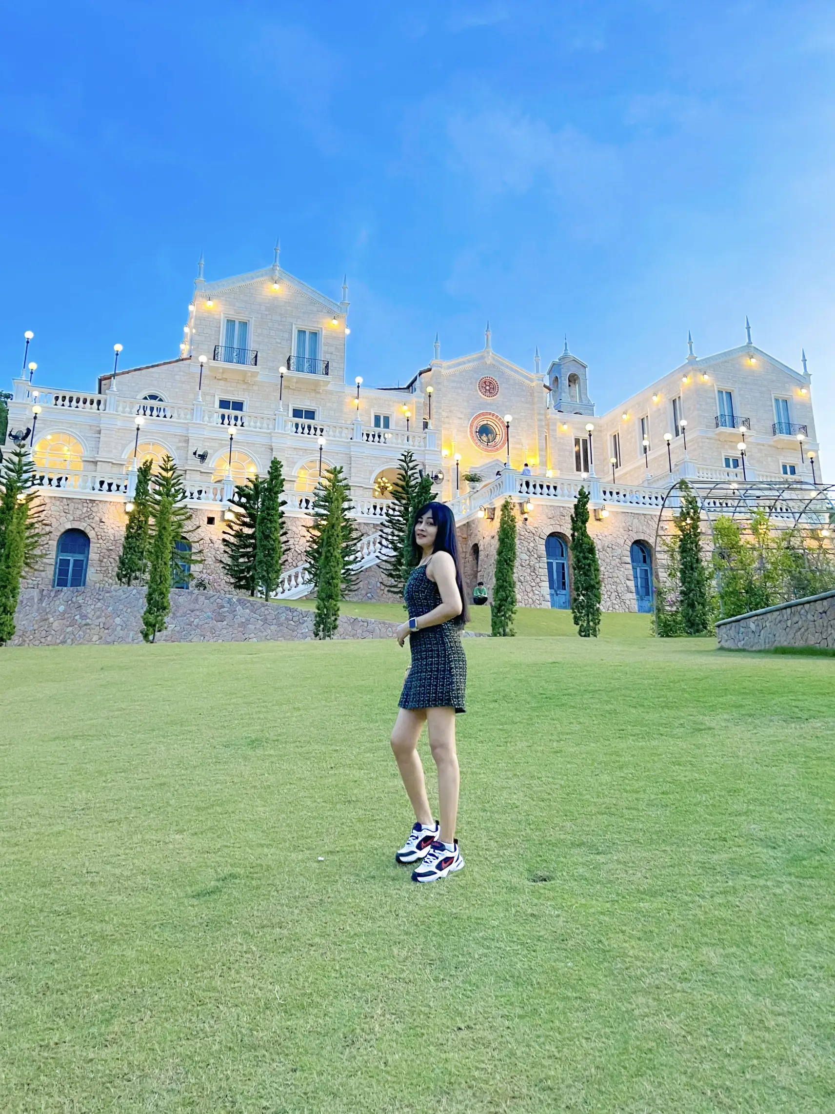 ถ่ายรูป วิวสวยๆ ที่ castello Di Bellagio Pattaya | แกลเลอรีที่โพสต์โดย MoChi_Art_1990 | Lemon8