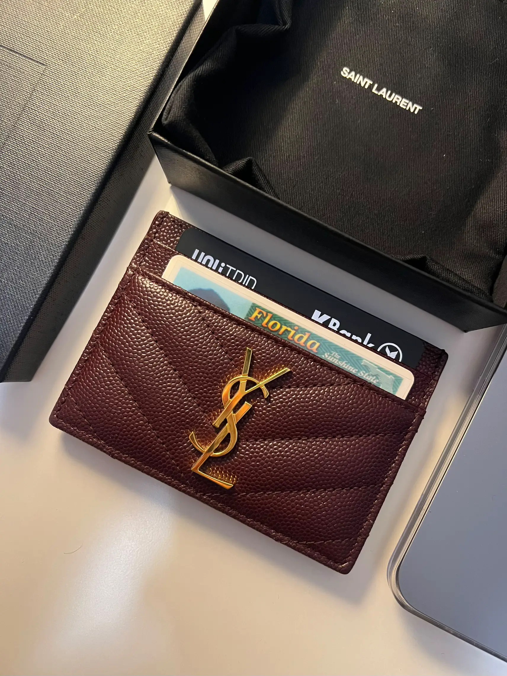 Ysl card holder กระเป๋าแบรนด์เนมราคาไม่แพง ˖*° 🧸🧴 | แกลเลอรีที่โพสต์โดย 𝐠𝐚𝐥𝐞𝐠𝐨𝐨𝐝 | Lemon8