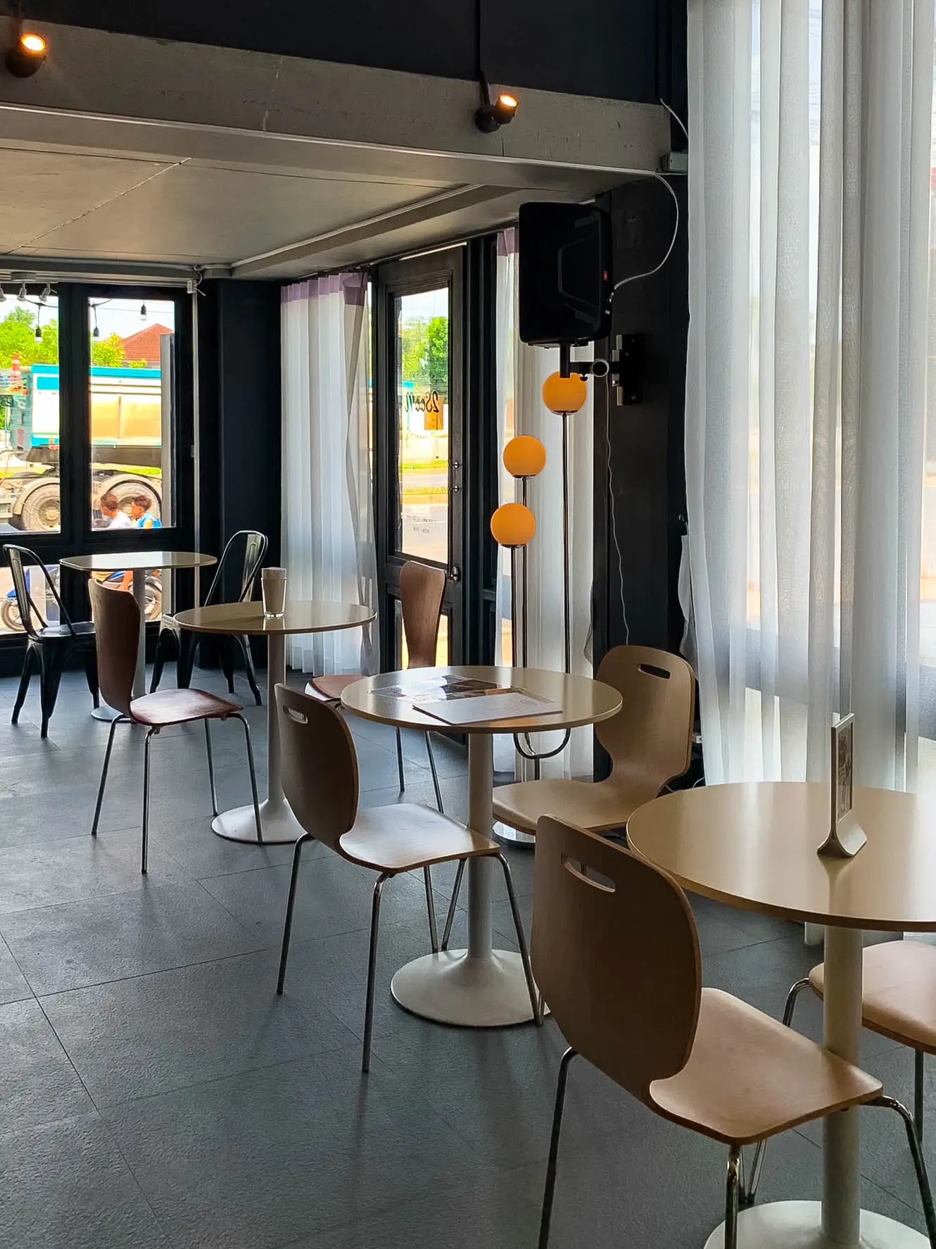 Cafe&bar เปิดใหม่ย่านราชพฤกษ์นนทบุรี ☕️💖 | แกลเลอรีที่โพสต์โดย Nivarin ...