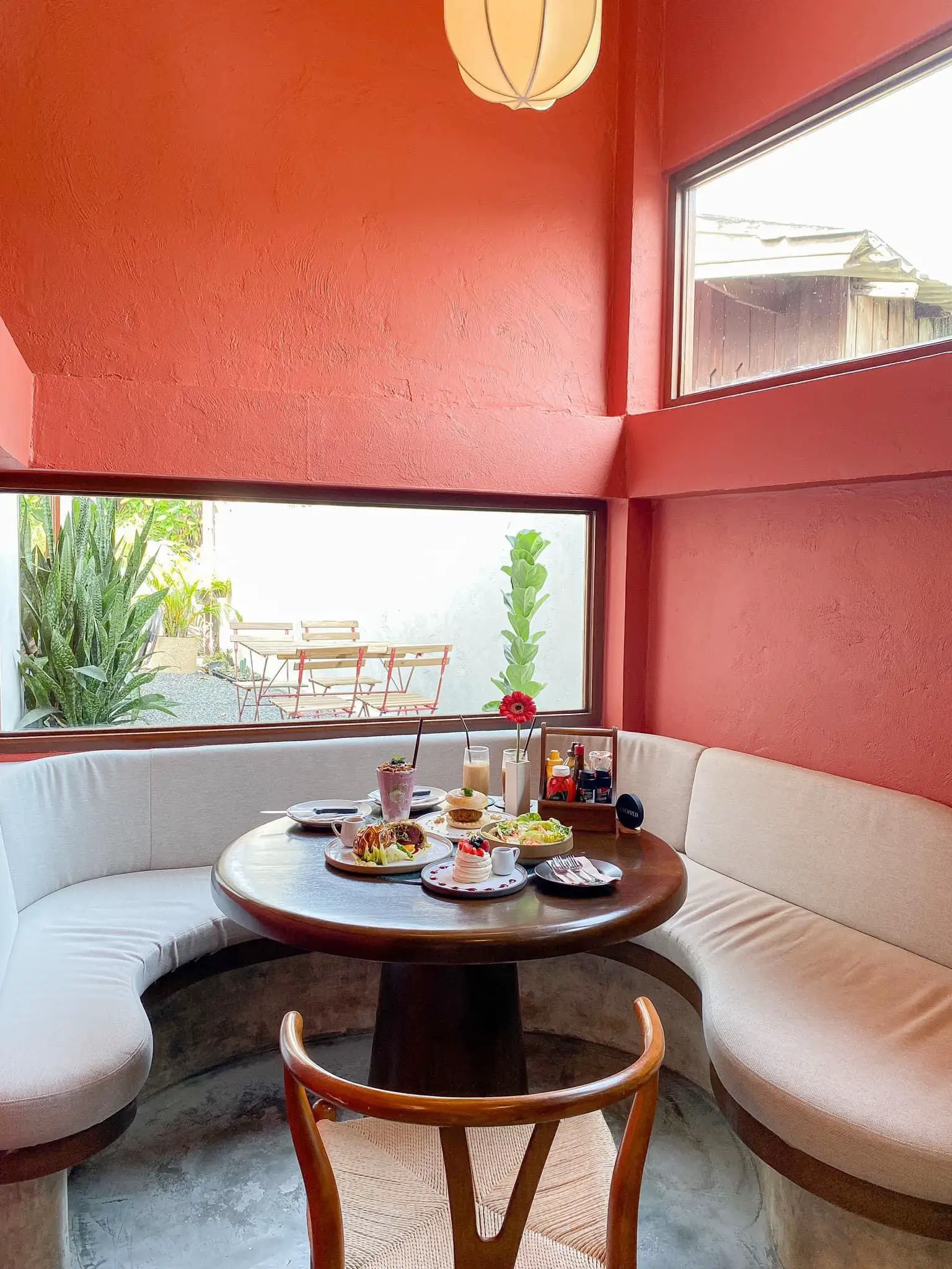 MITTE MITTE // Chiangmai Brunch สไตล์โฮมมี่ย่านช้างม่อย | แกลเลอรีที่โพสต์โดย reviewmaileuak ...