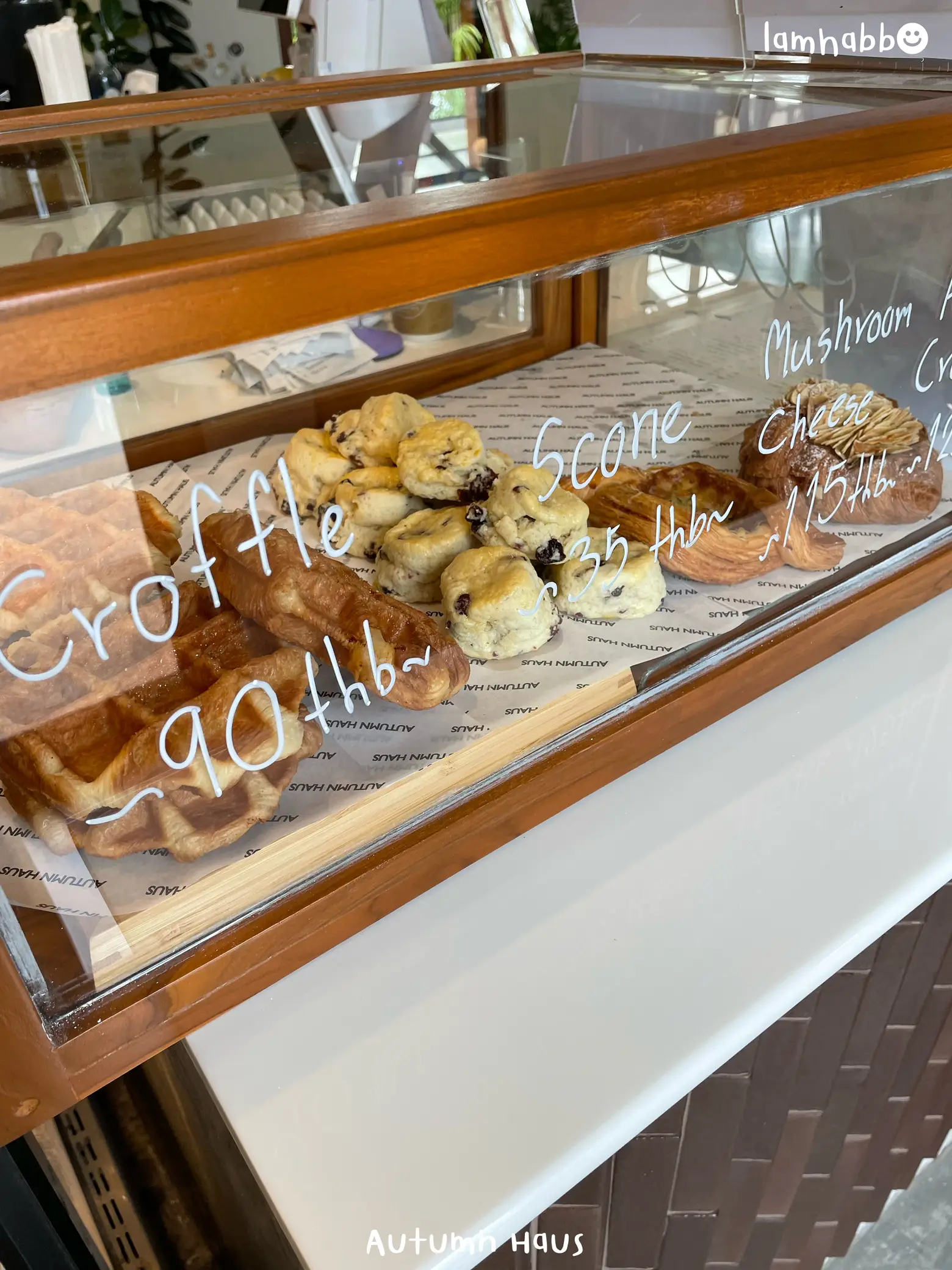 สายเที่ยวขอแนะนำคาเฟ่ Autumn Haus นครปฐม 🌳🍰🍹 | แกลเลอรีที่โพสต์โดย ...