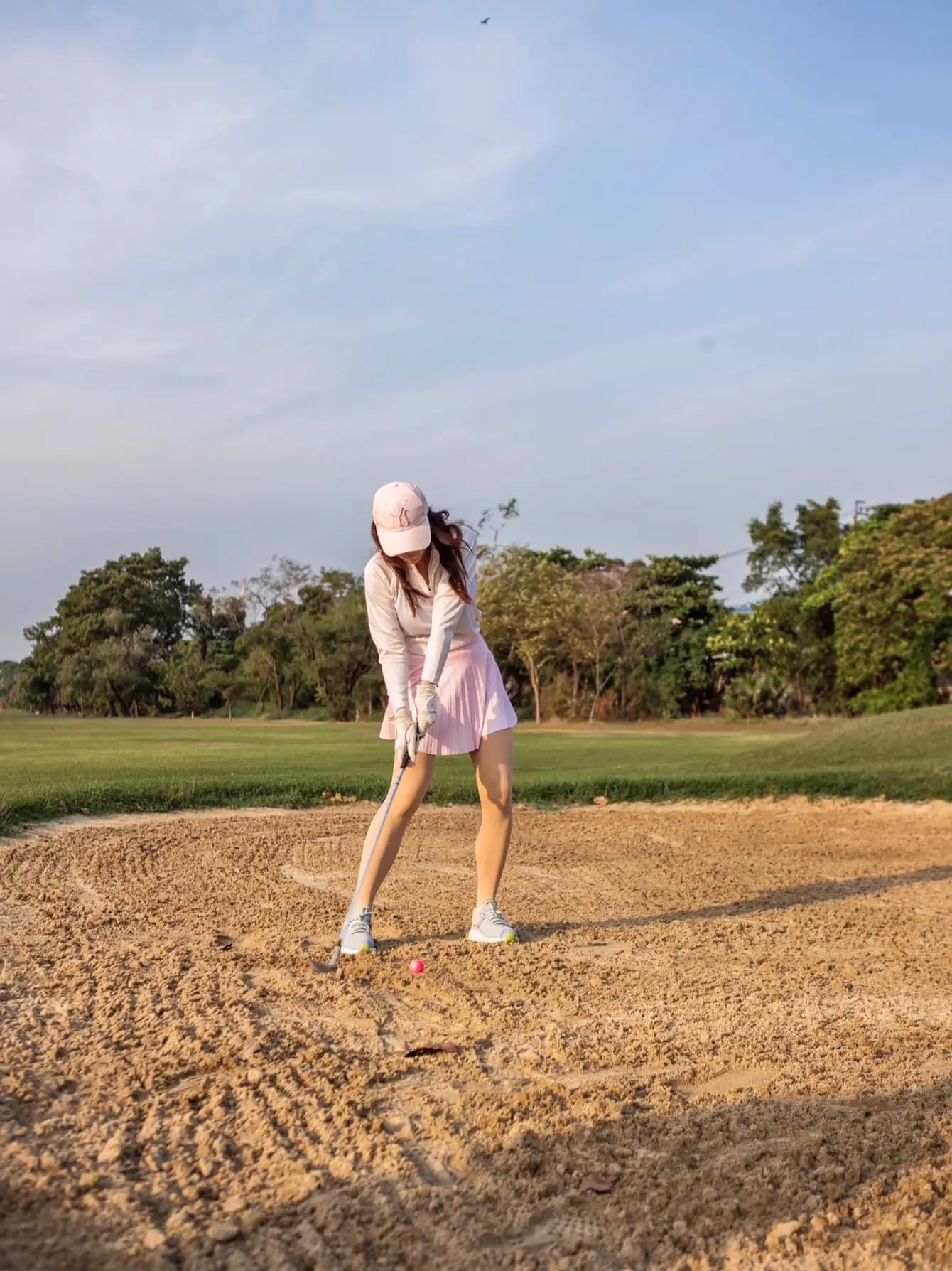 20 ไอเดียยอดนิยมเกี่ยวกับ เสื้อผ้าตีกอล์ฟ ในปี 2024