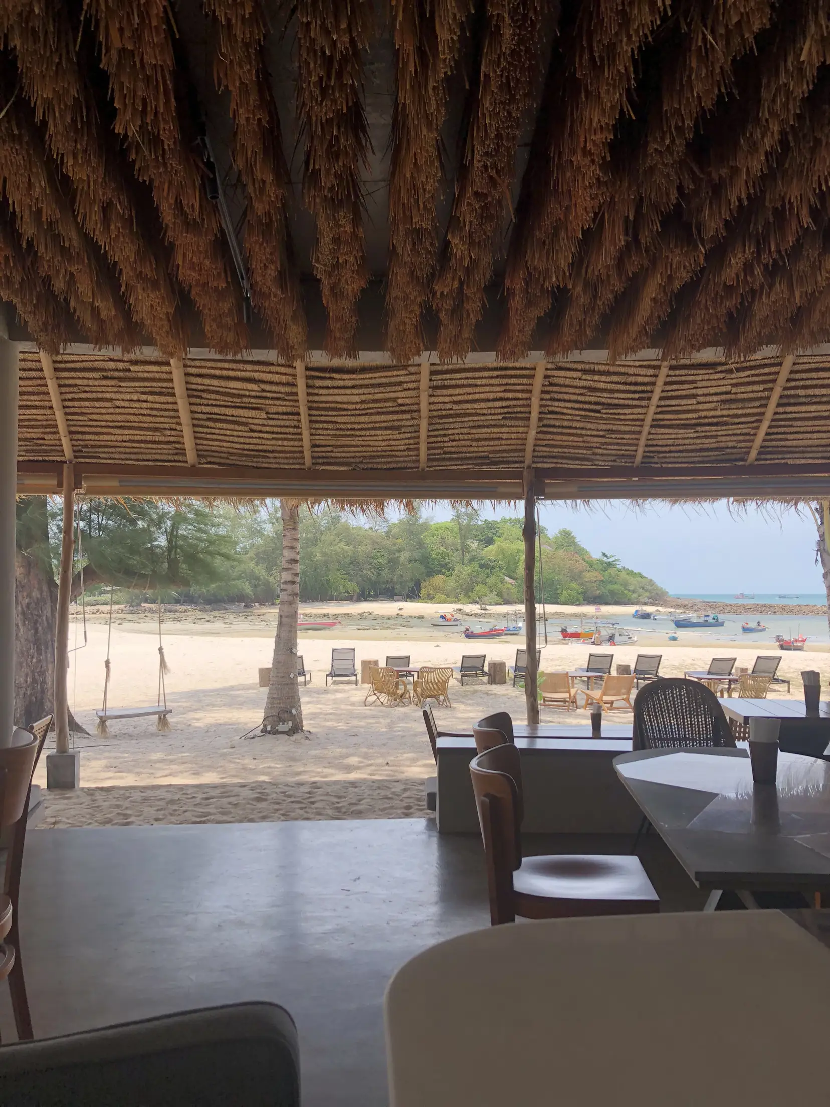 Pi SAMUI ร้านสวย บรรยากาศดีที่สมุย🌴🍒 | แกลเลอรีที่โพสต์โดย AF 🐻 | Lemon8