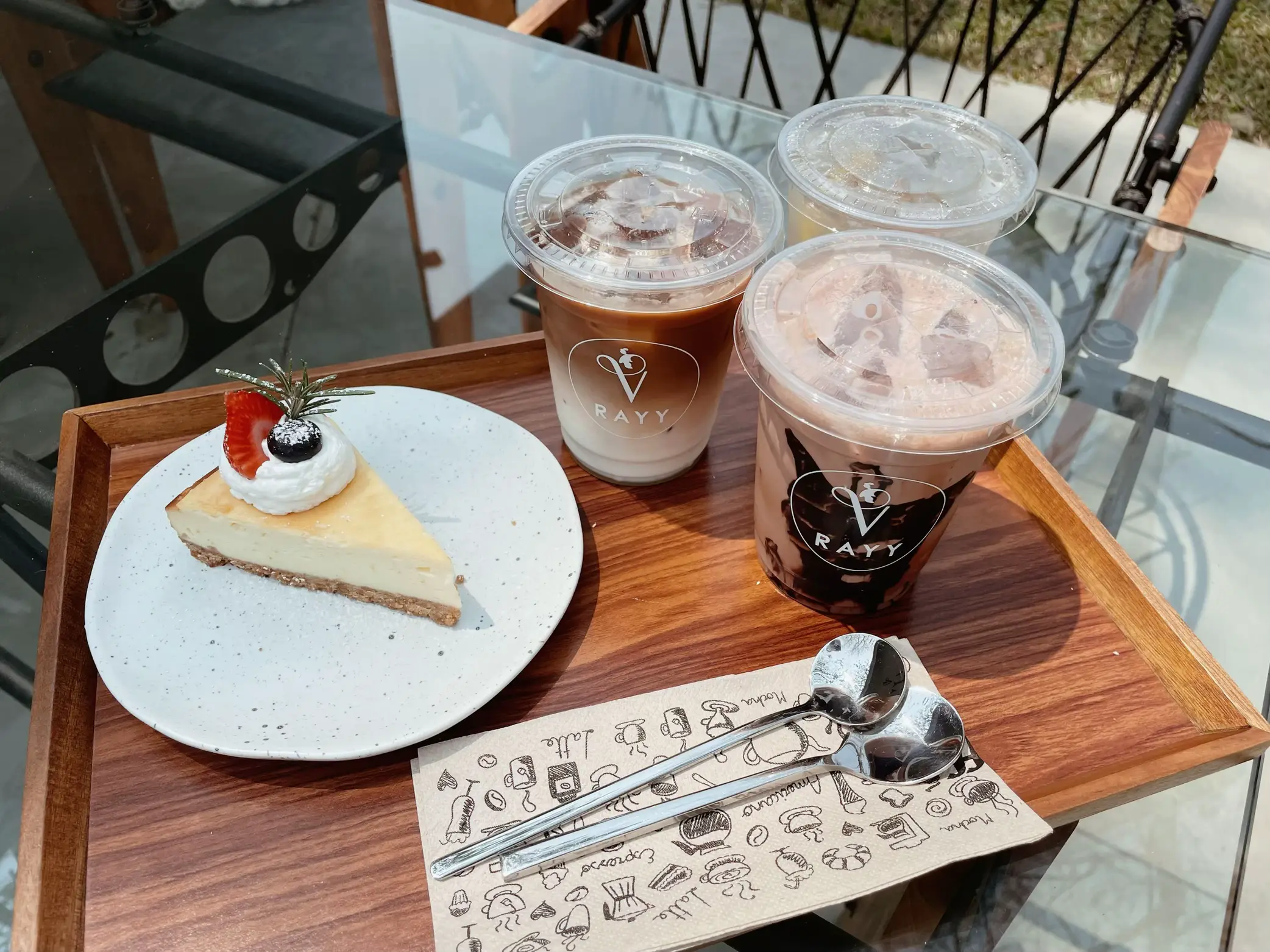 ℝ𝕒𝕪𝕪 𝕔𝕒𝕗𝕖 𝕊𝕒𝕣𝕒𝕓𝕦𝕣𝕚 🤎 | แกลเลอรีที่โพสต์โดย ♡♡ ℂℍ𝔸𝔸𝕀𝕄 ⁺ യ | Lemon8