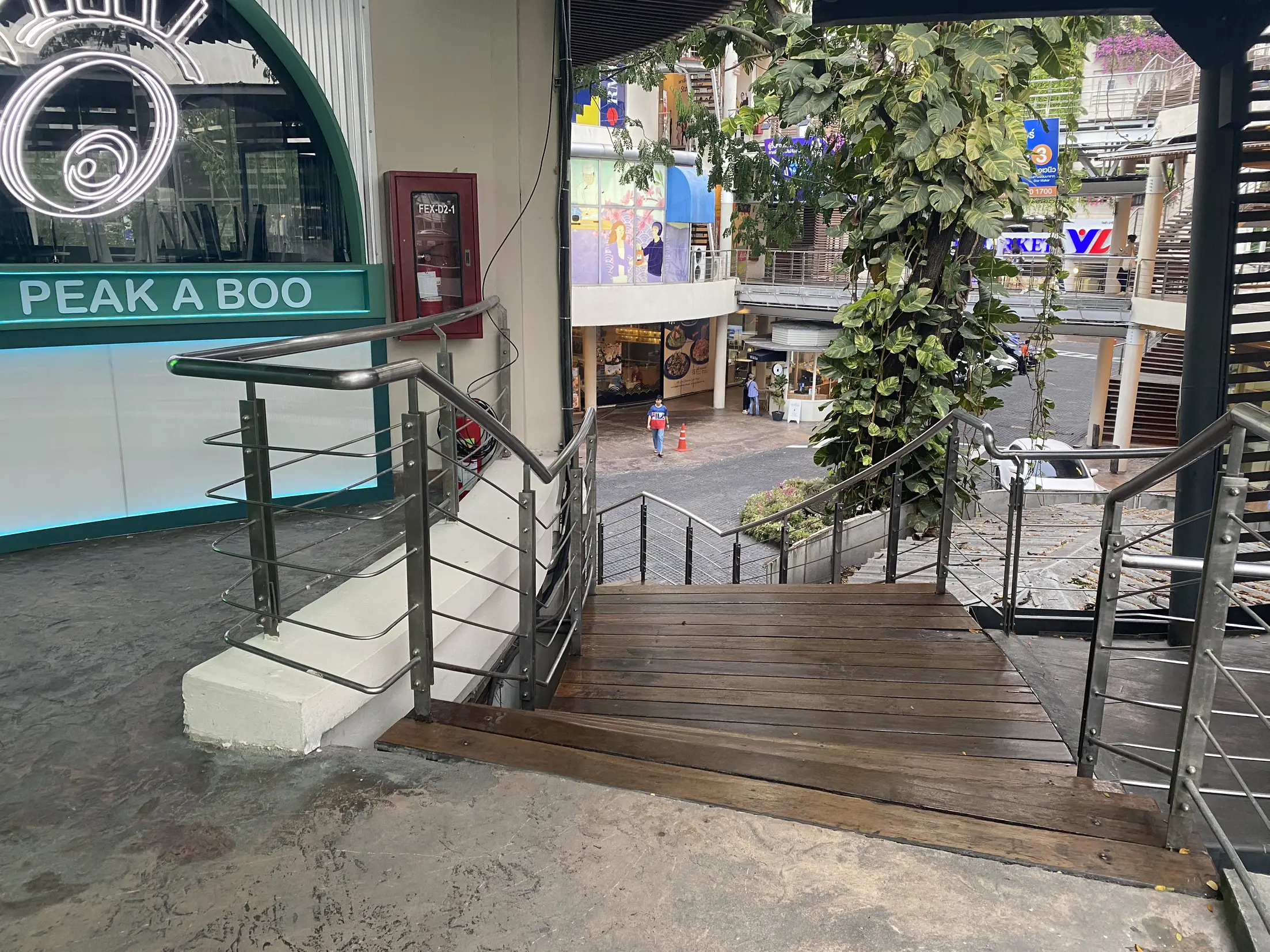 Peak-A-Boo Bar Ratchayothin 🍺 | แกลเลอรีที่โพสต์โดย FUNTRIPCHANNEL ...