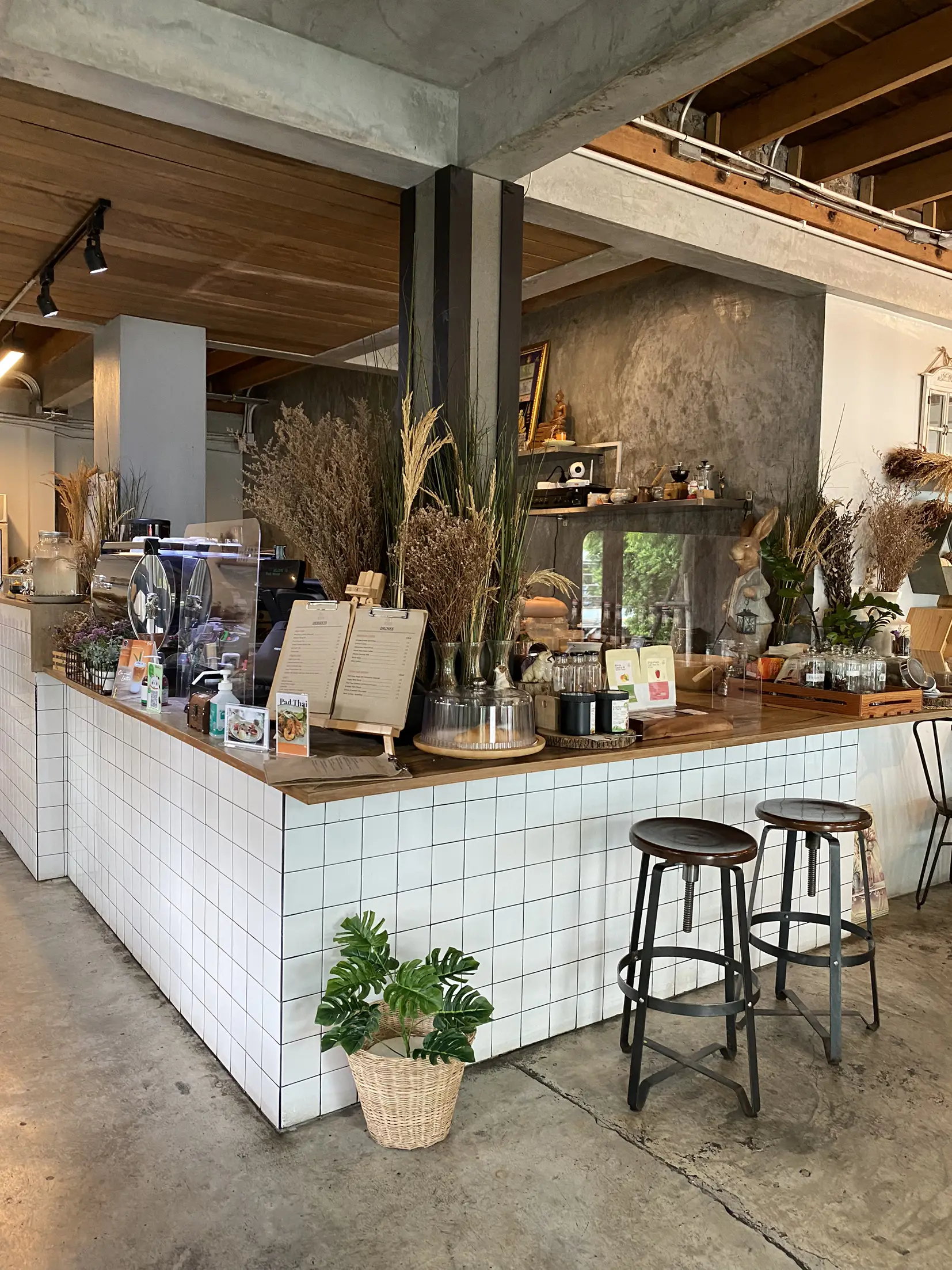 Poet House Cafe | คาเฟ่นั่งทำงาน ย่ายอารีย์ | แกลเลอรีที่โพสต์โดย ...