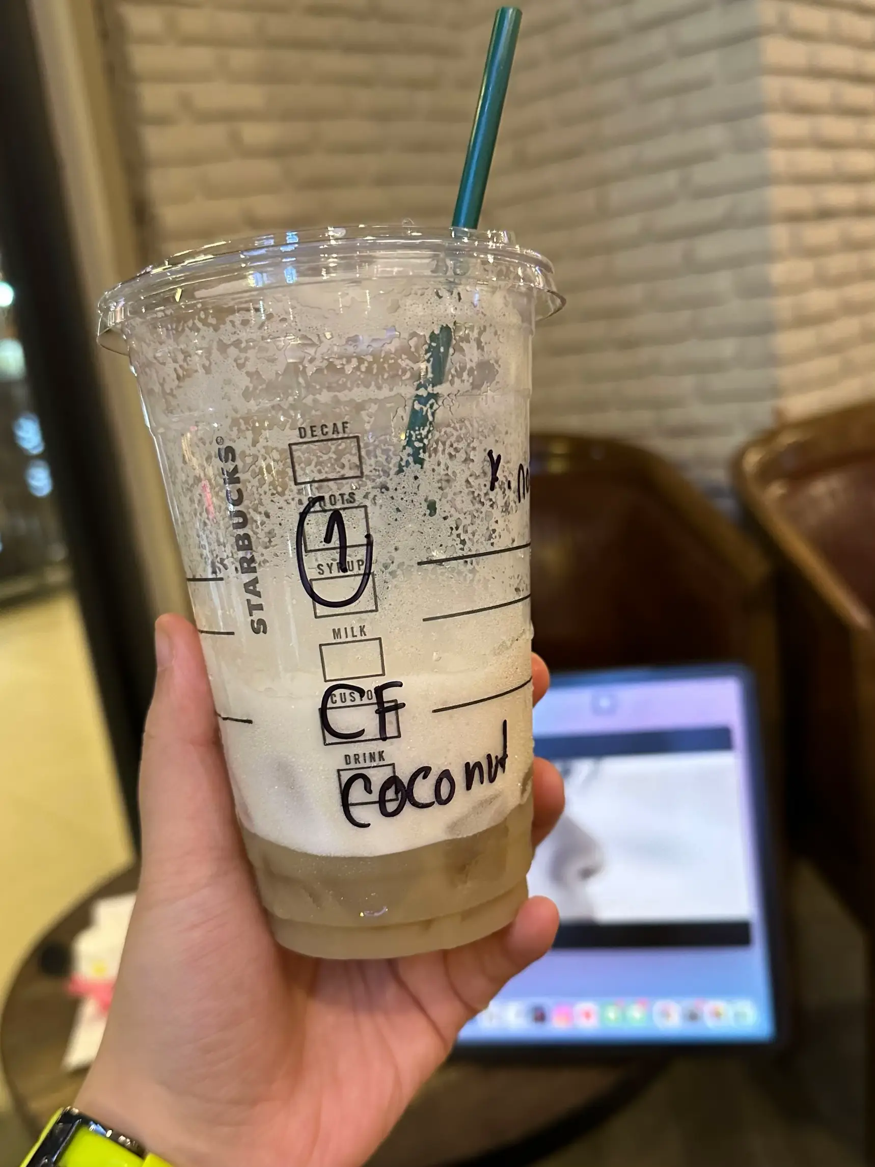 Starbucks Magic Potion 🫶🏻 🔮 เมนูน้ำมะพร้าวอัญชันคัสตอม💫 | แกลเลอรีที่ ...