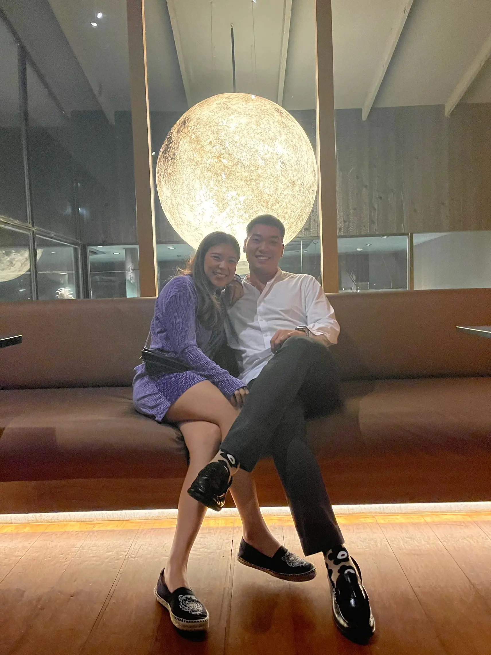 WOLF 984 "ร้านพระจันทร์" สุดโรแมนติกที่คู่ควรแก่การไปเดท🐗🌗 | แกลเลอรีที่โพสต์โดย np :•) | Lemon8