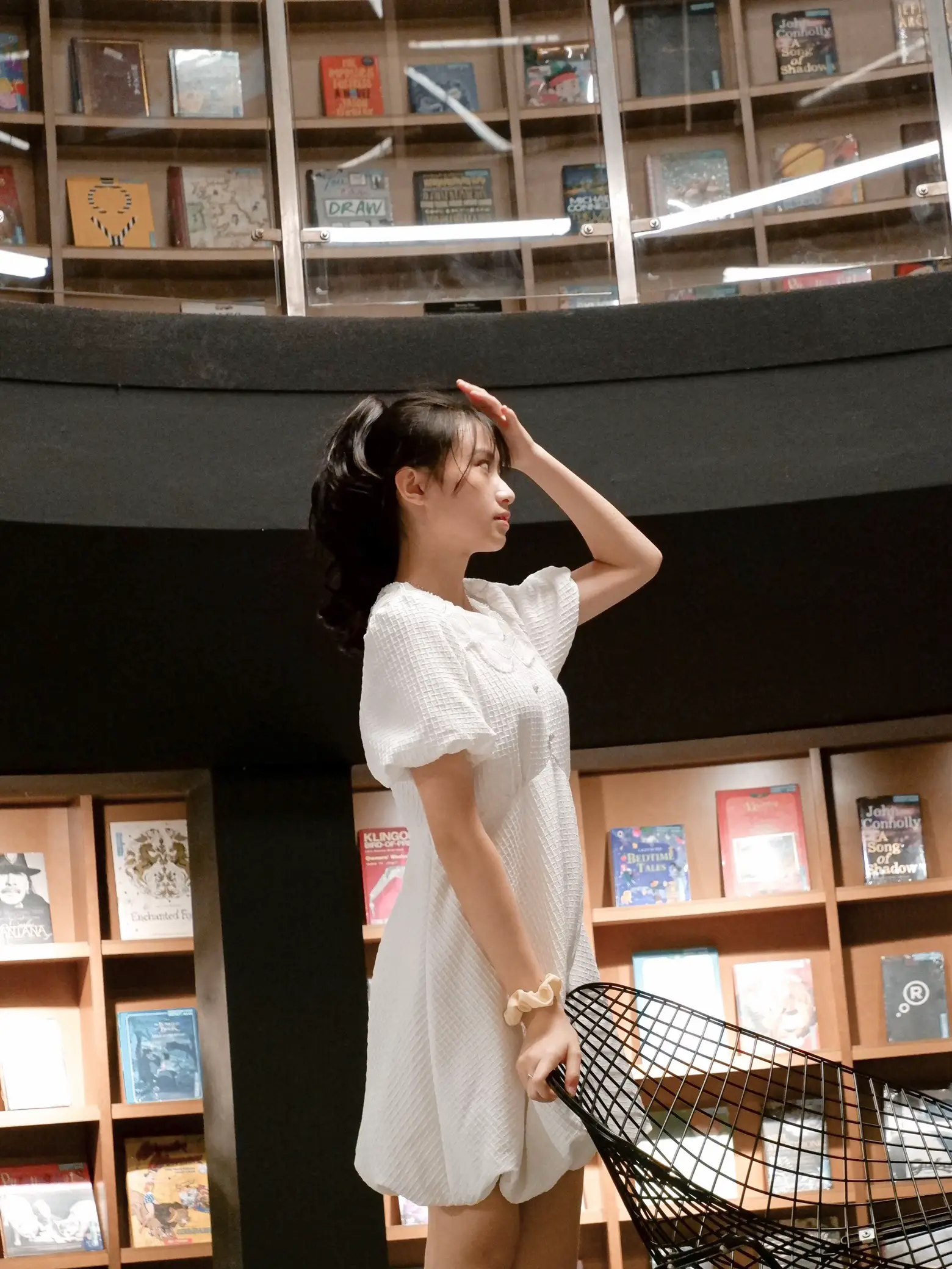 How to pose in a library📚 ? | Galeri disiarkan oleh Kyan Lam 🎧 | Lemon8