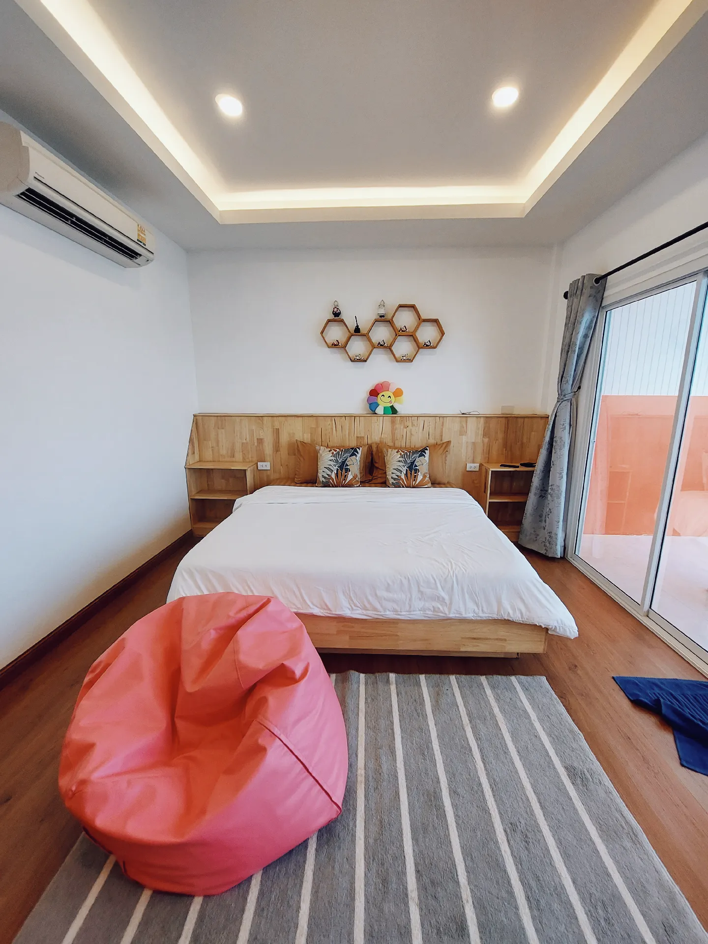 รีวิวที่พักเกาะล้าน ไม่ควรพลาดดด!!!! | แกลเลอรีที่โพสต์โดย Nut Panutda👧🏻 | Lemon8