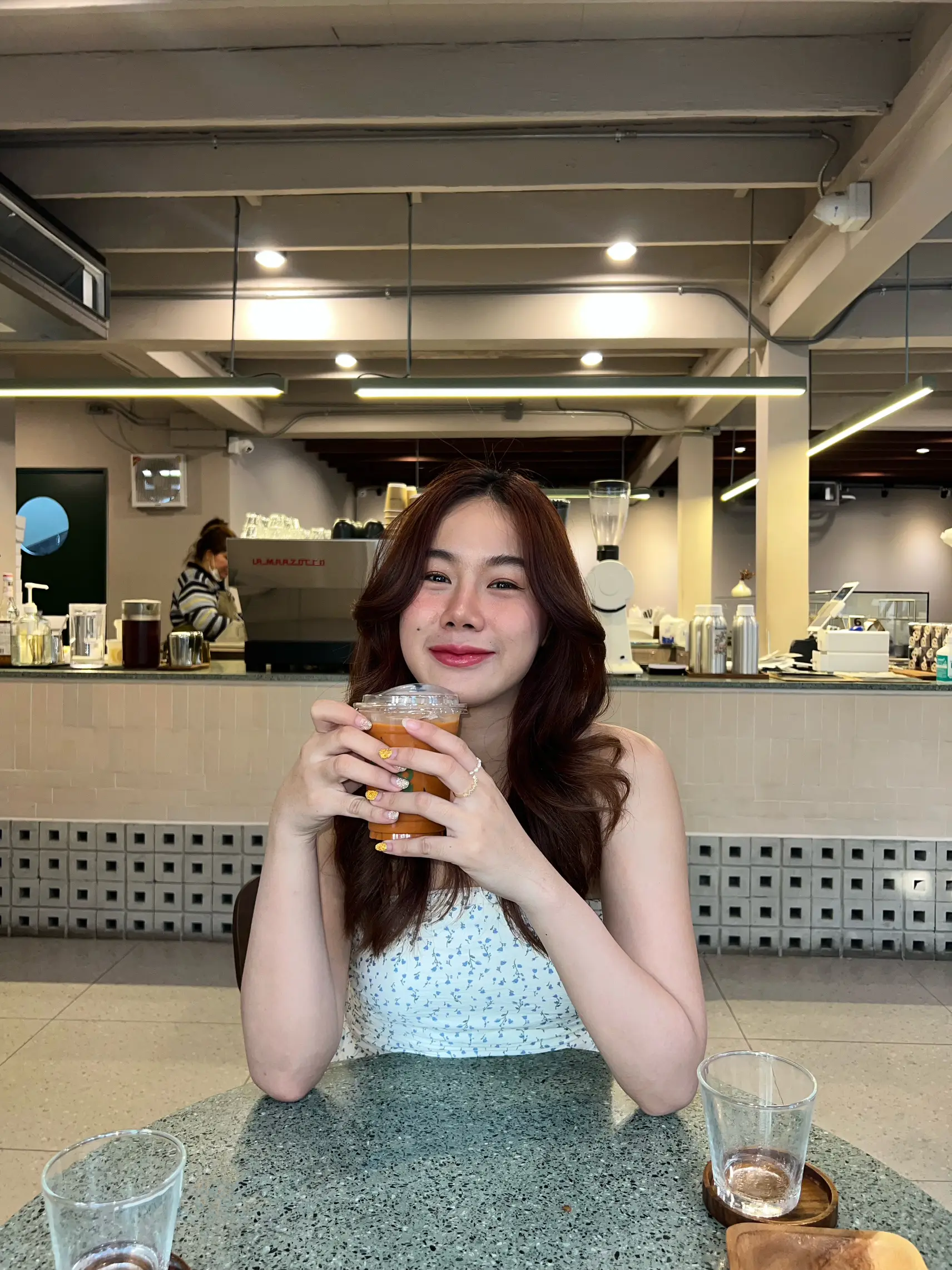 แต่งตัวไปคาเฟ่กัน 🌞☁️ | แกลเลอรีที่โพสต์โดย Ppairr.ss | Lemon8