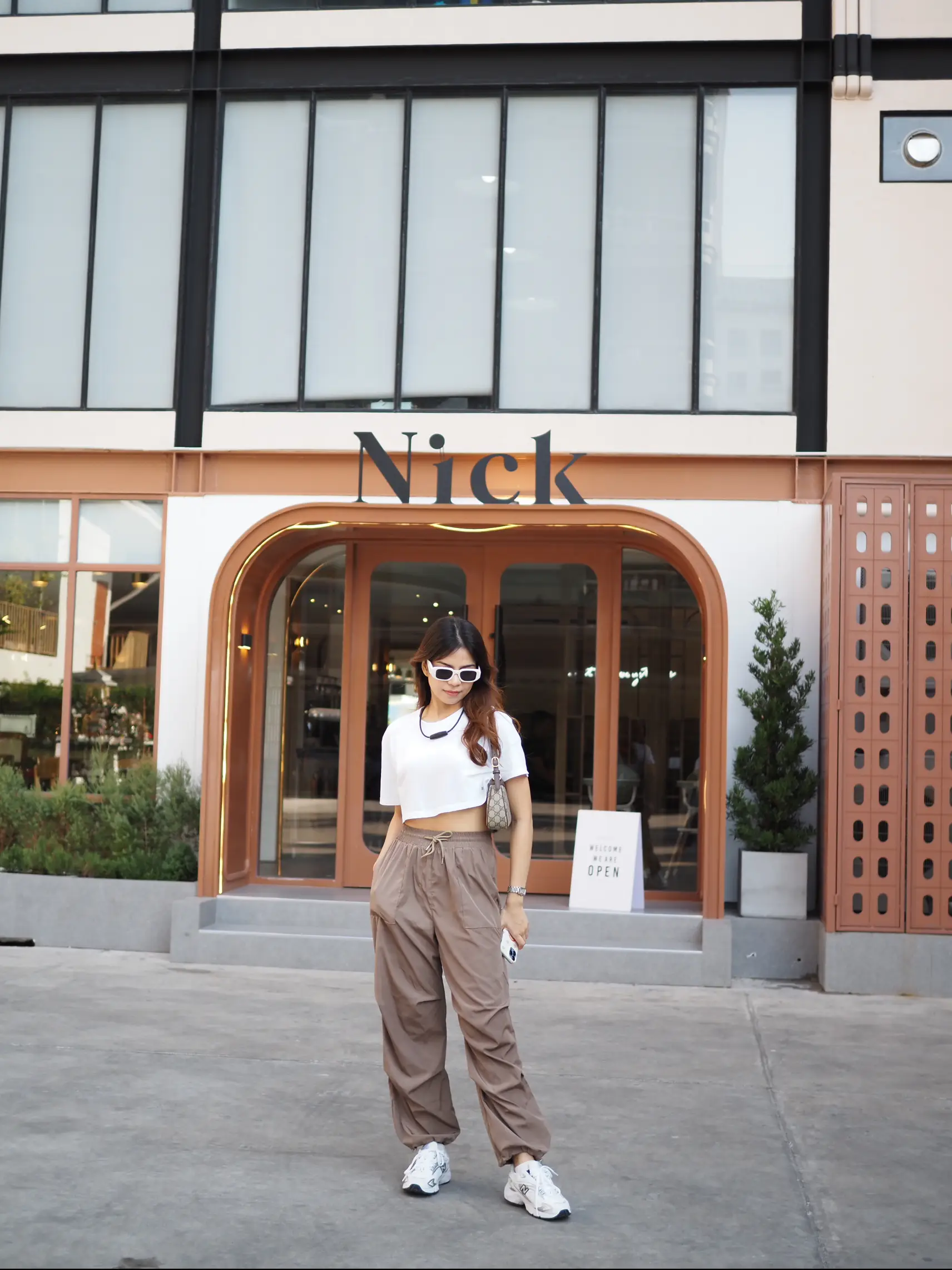 Nick คาเฟ่เปิดใหม่ร่วมฤดี ☕️ ️ | แกลเลอรีที่โพสต์โดย Design 🌈 | Lemon8