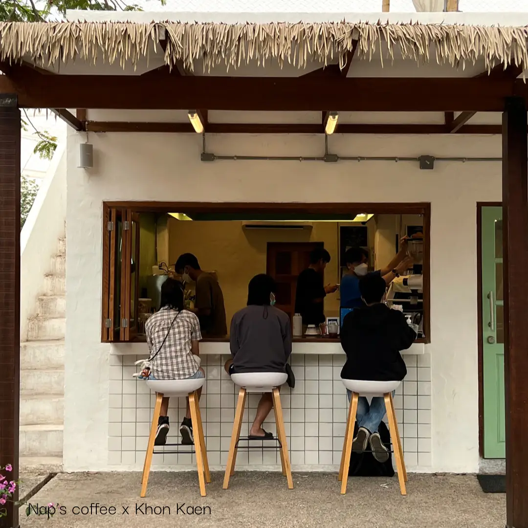 รีวิวคาเฟ่ขอนแก่นติดรั้ว มข. | Nap’s Coffee x Khon Kaen | แกลเลอรีที่โพสต์โดย nattznp | Lemon8