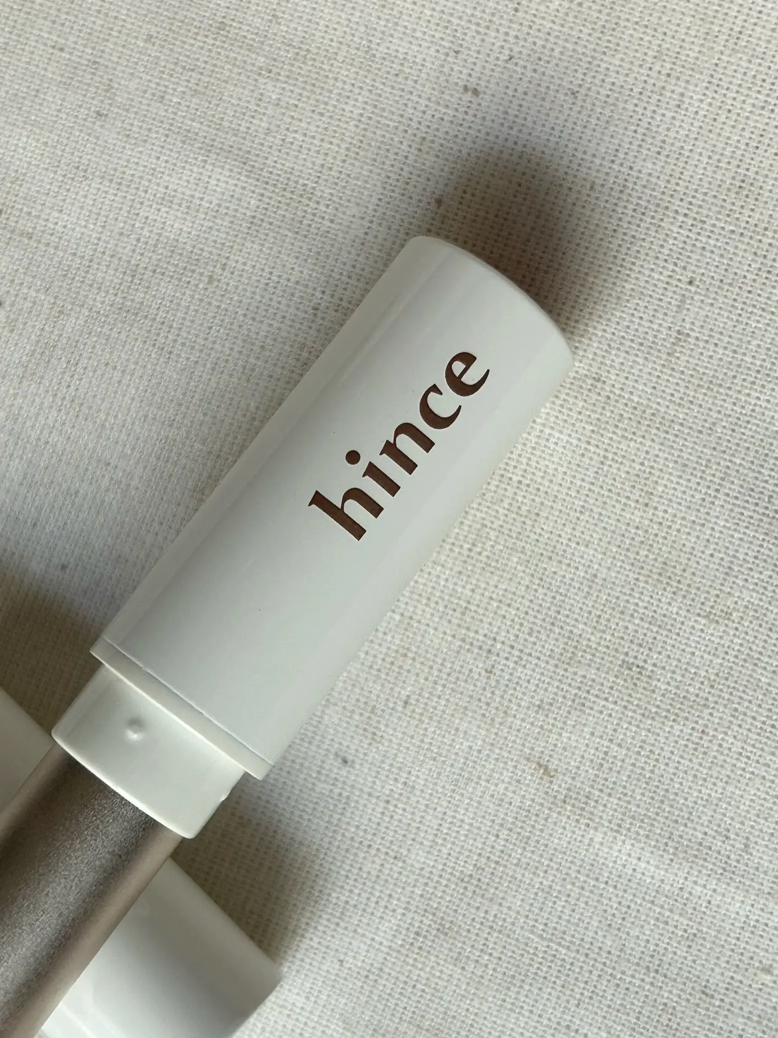 รีวิวลิปแบรนด์ hince สีสวยมากๆ | แกลเลอรีที่โพสต์โดย Destiny | Lemon8