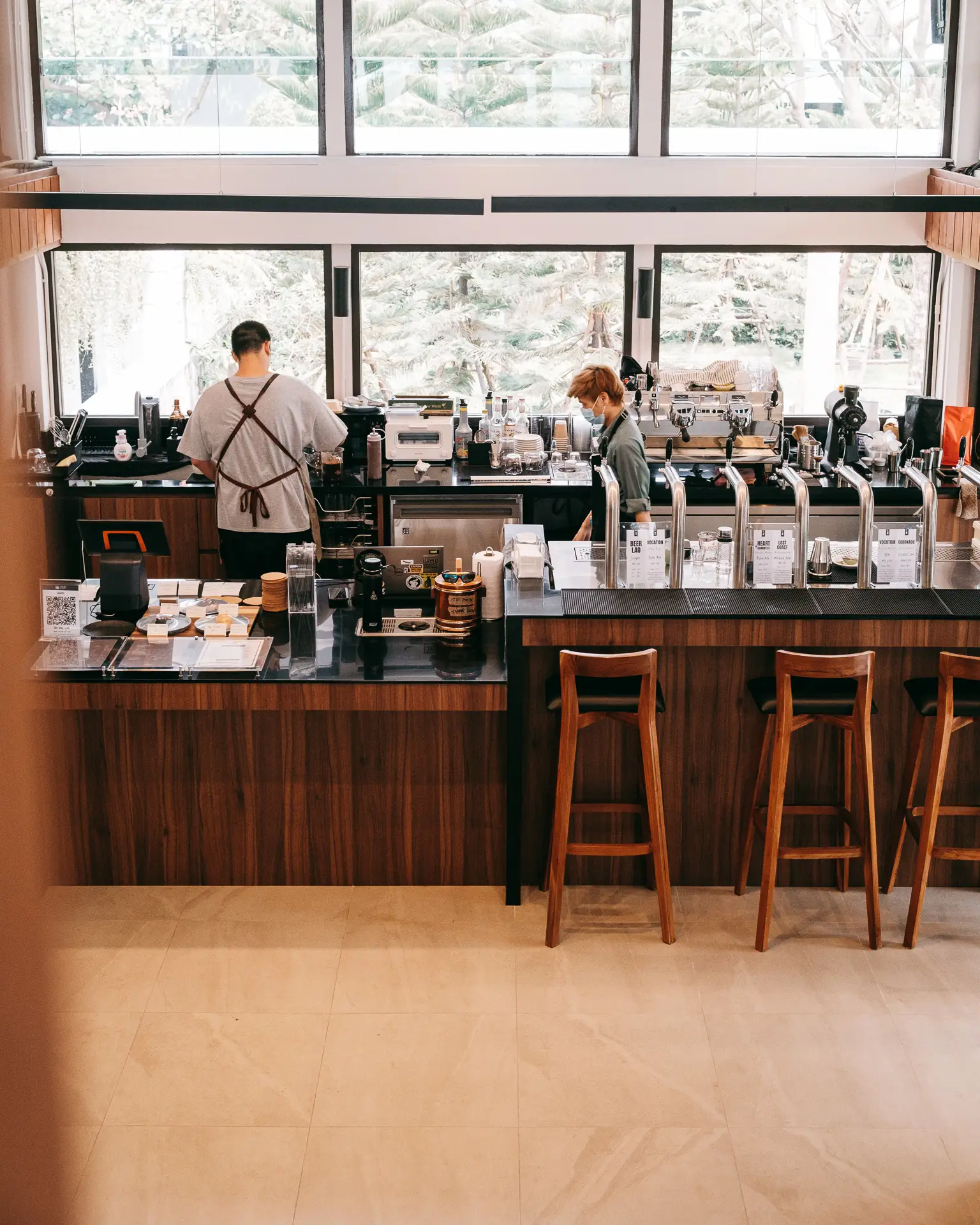 Feast Monday คาเฟ่เปิดใหม่พระราม 9 รีโนเวทบ้านเก่ายุค 70 | แกลเลอรีที่ ...
