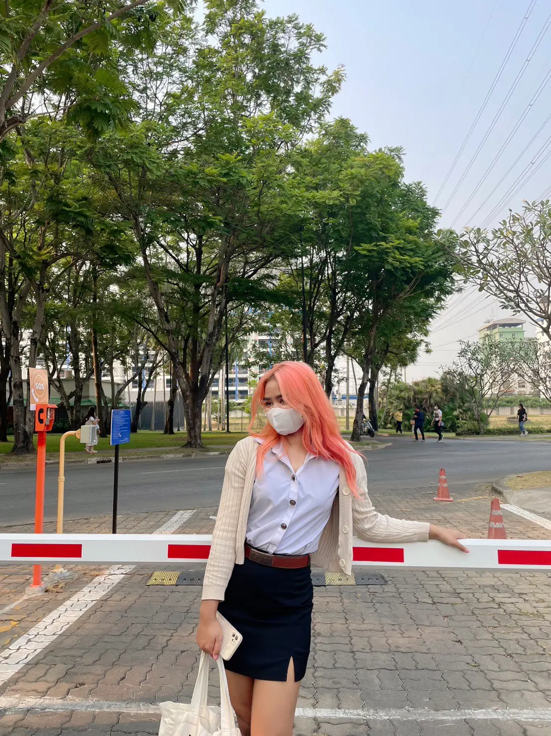 ไปมอกรุงเทพถ่ายรูปตรงไหนดีน้า ??? | แกลเลอรีที่โพสต์โดย Veera | Lemon8