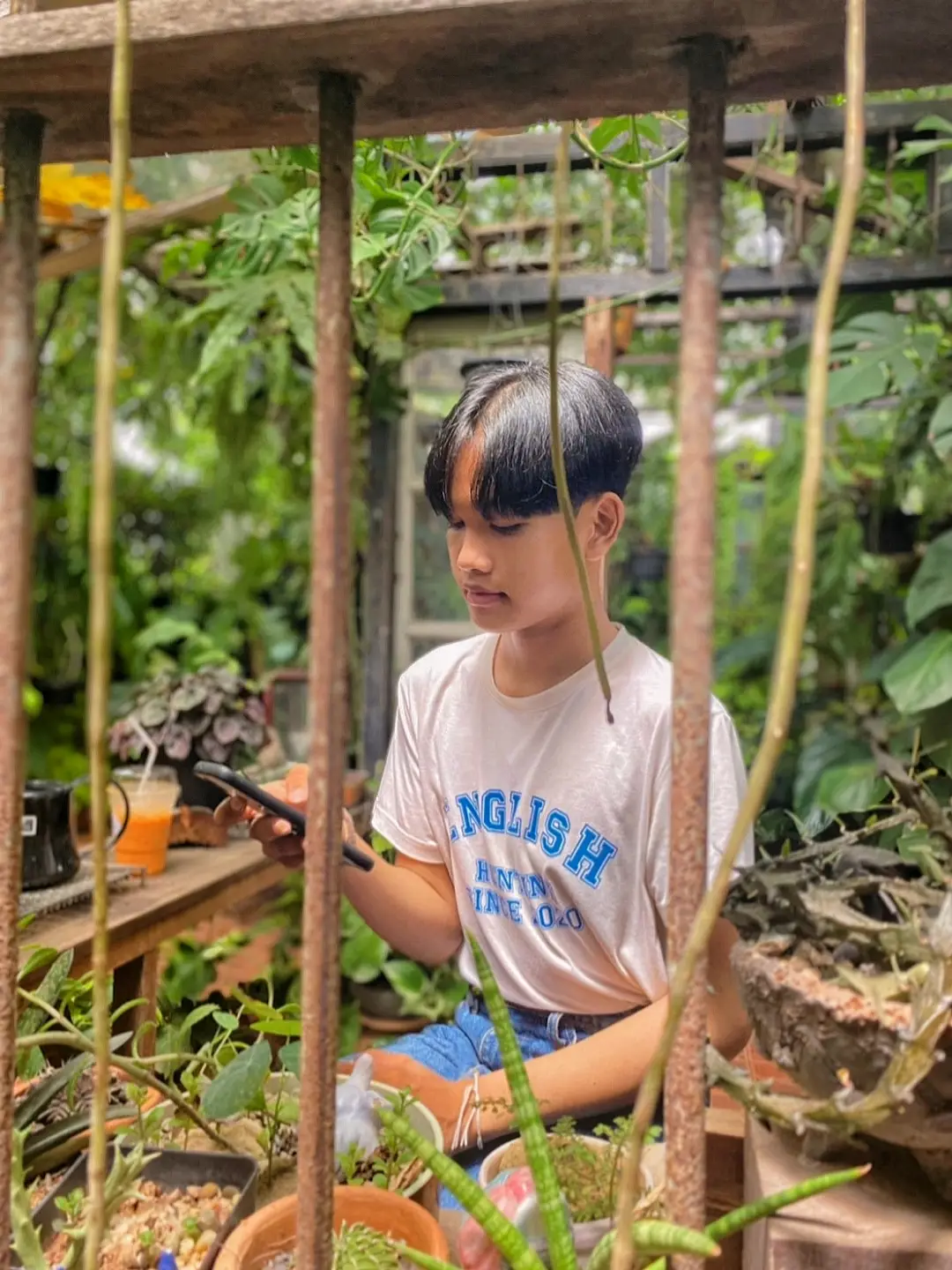 โพสท่าเพ้อแต่ไม่เพ้อ | แกลเลอรีที่โพสต์โดย Opal Opal | Lemon8