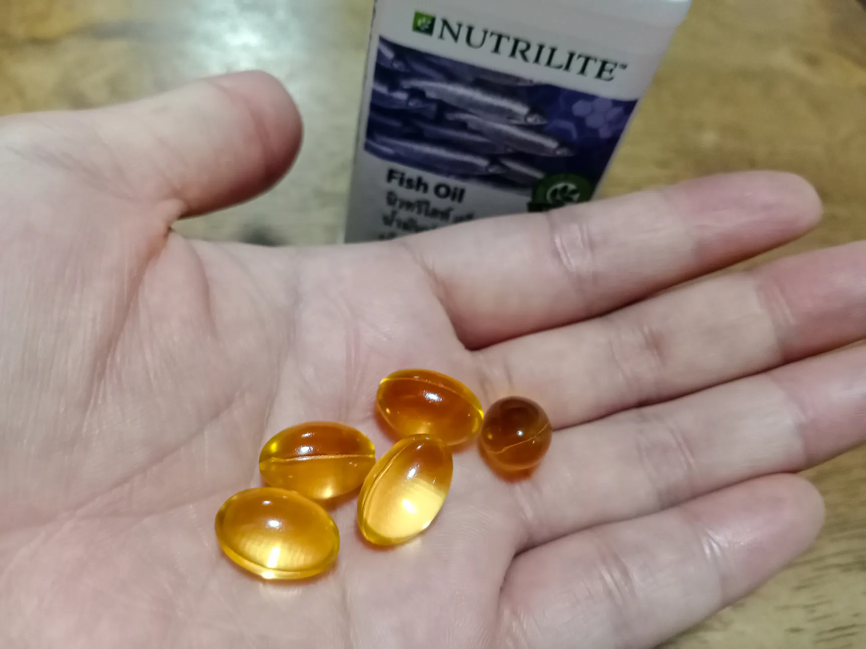 น้ำมันปลาอันดับ 1 | แกลเลอรีที่โพสต์โดย SingleMomLife | Lemon8