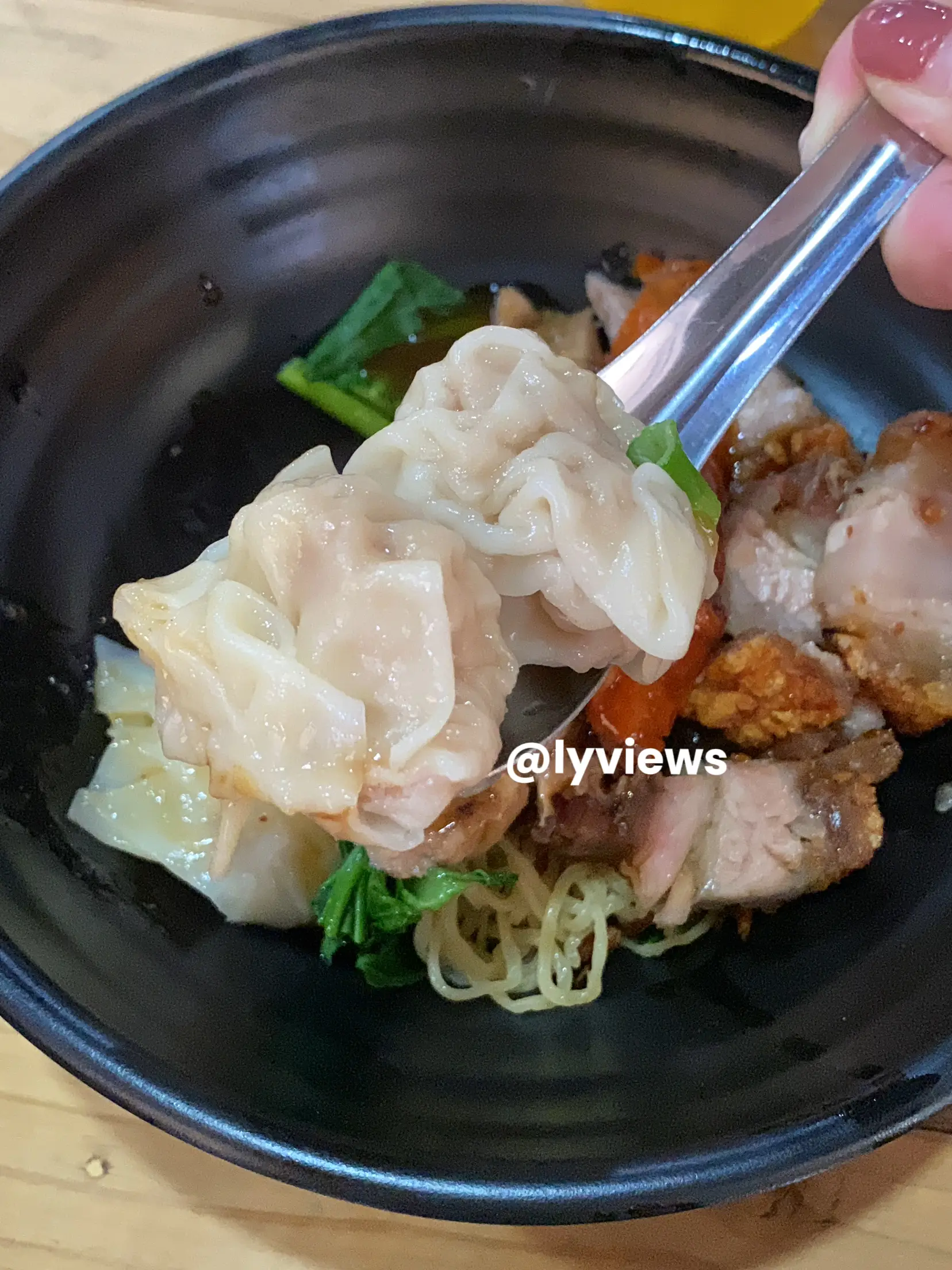 ฉ่อยเป็ดย่างหมูกรอบอย่างเด็ด มิชลินไกด์! @วังหลัง | แกลเลอรีที่โพสต์โดย lyviews | Lemon8