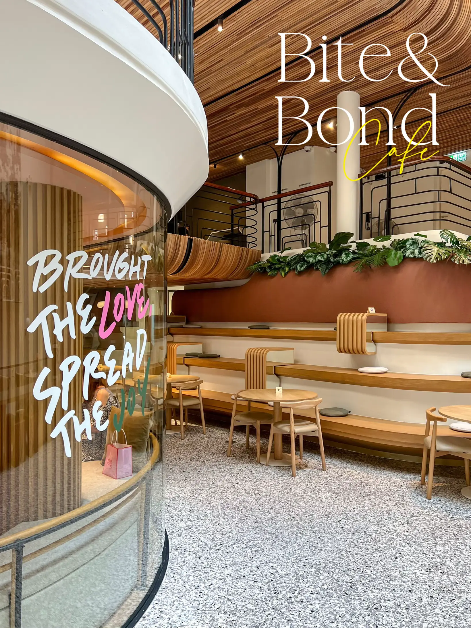 🏡Beautiful design cafe with very good atmosphere, swing pole district☕️ ...