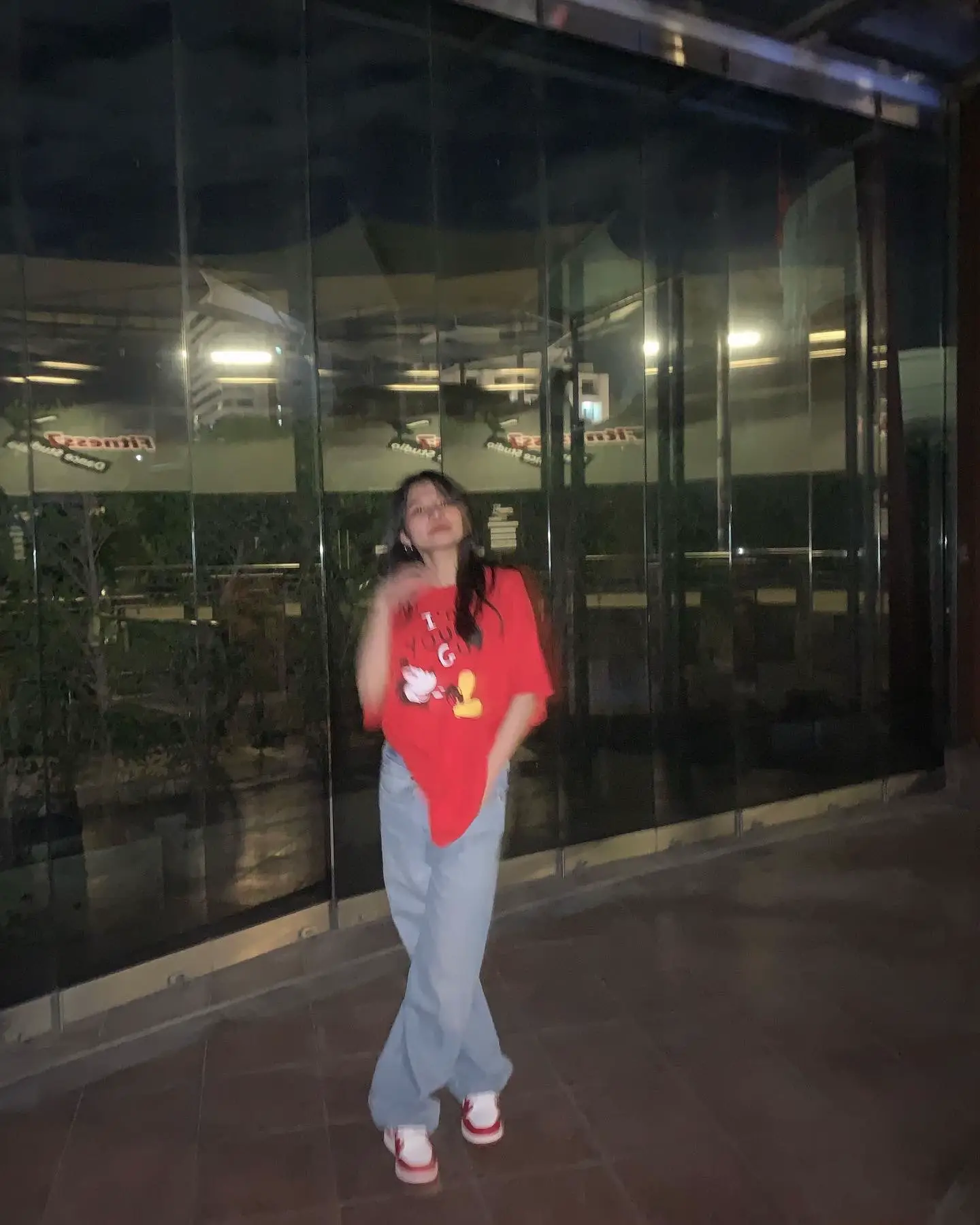 OOTD แต่งตัวชิลๆไปดูหนัง | แกลเลอรีที่โพสต์โดย camolin | Lemon8