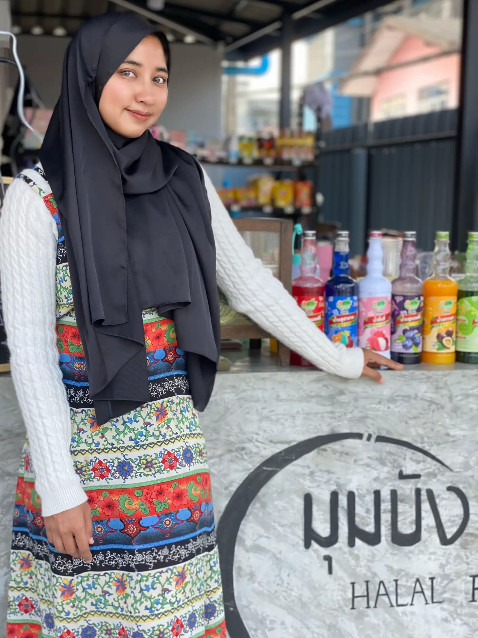 ルアン（バンコク）にあるハラールレストラン「Invade」 | Shereen.bakingの投稿動画 | Lemon8