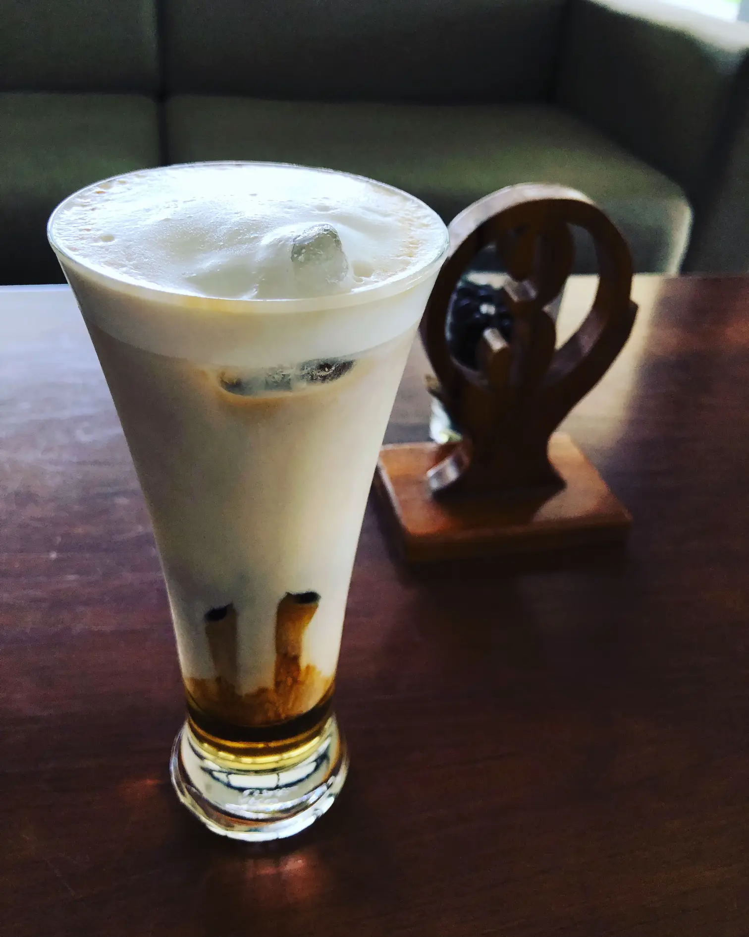 Latte hazelnut by 🧊 22,000Rp | Galeri diposting oleh GaramMasala_JP | Lemon8