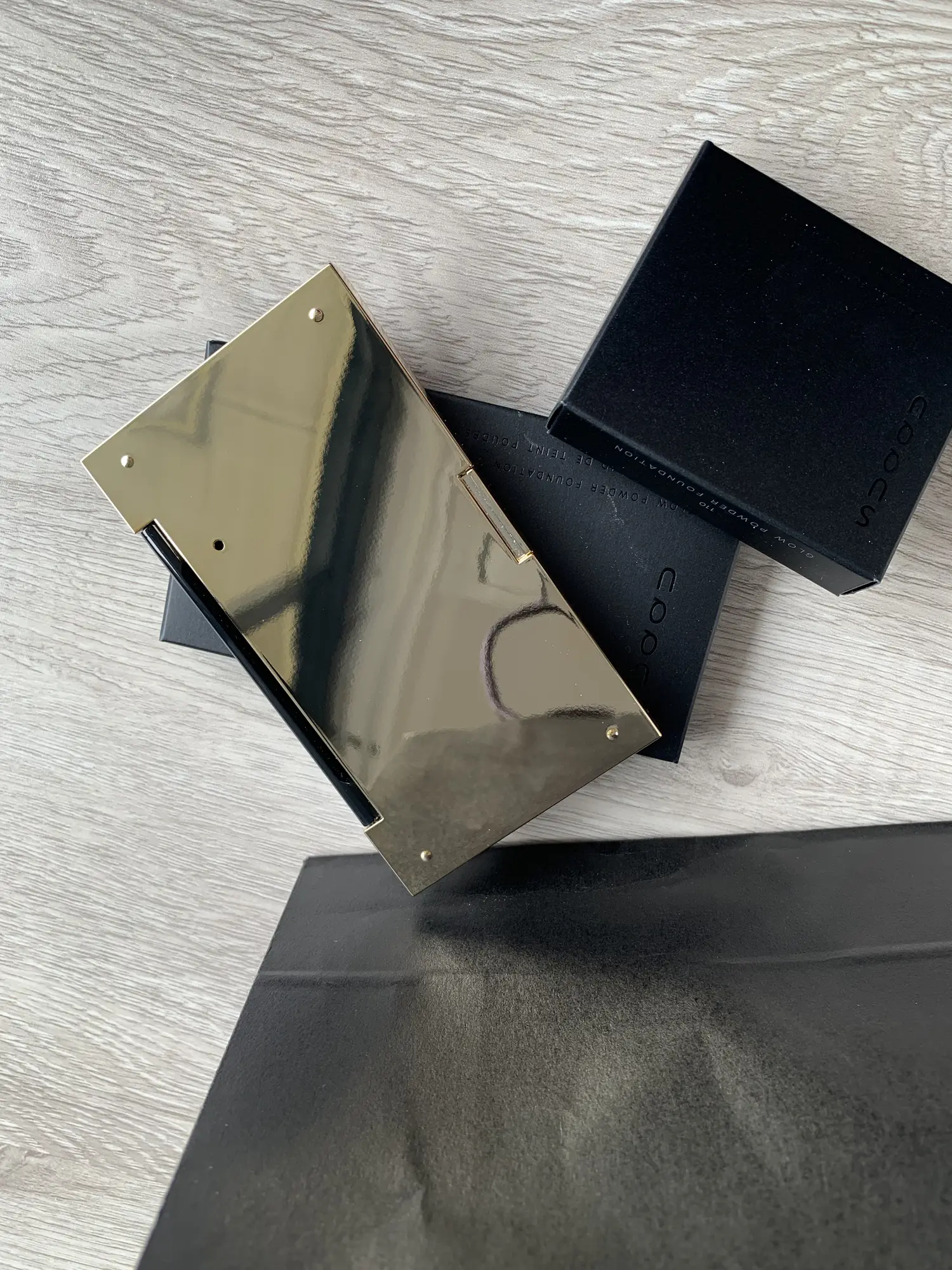 S.9 - SUQQU แป้งอัดแข็งญี่ปุ่น 🧏🏻‍♀️🇯🇵 | แกลเลอรีที่โพสต์โดย jamjellyye | Lemon8