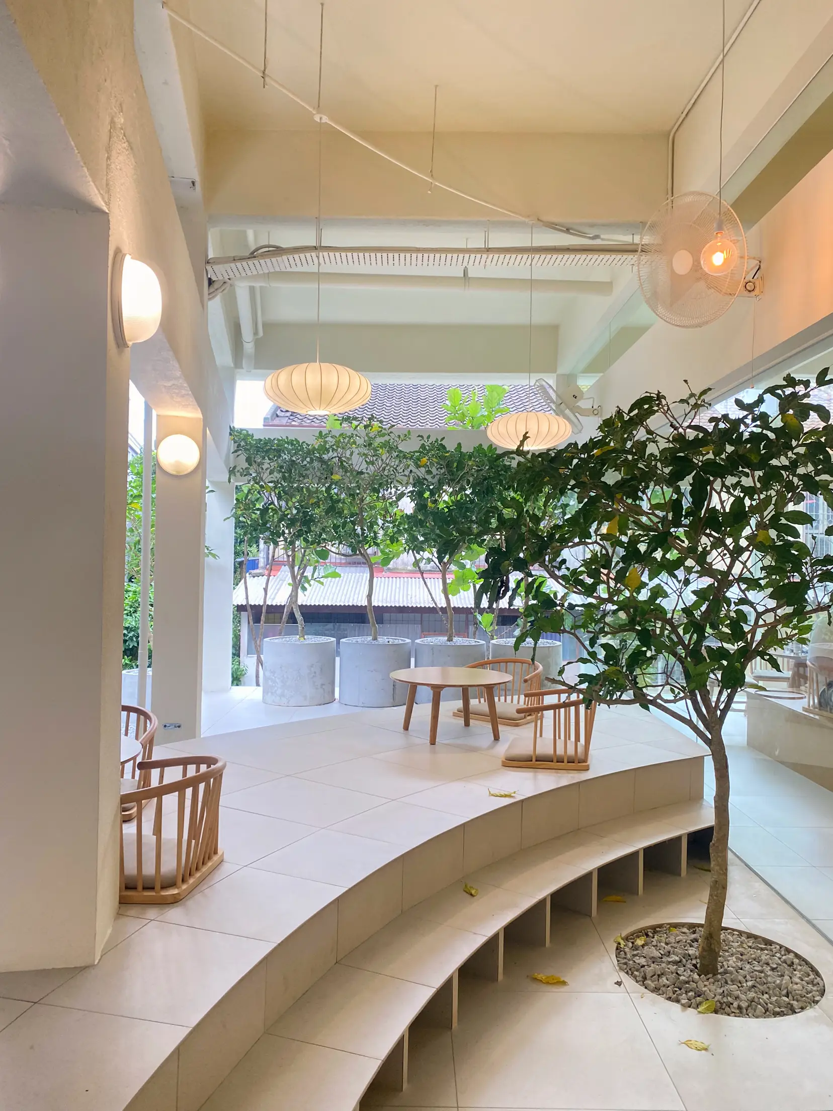 Airy and Aesthetic cafe in PJ ☁️ | แกลเลอรีที่โพสต์โดย 𓆩♡𓆪 | Lemon8