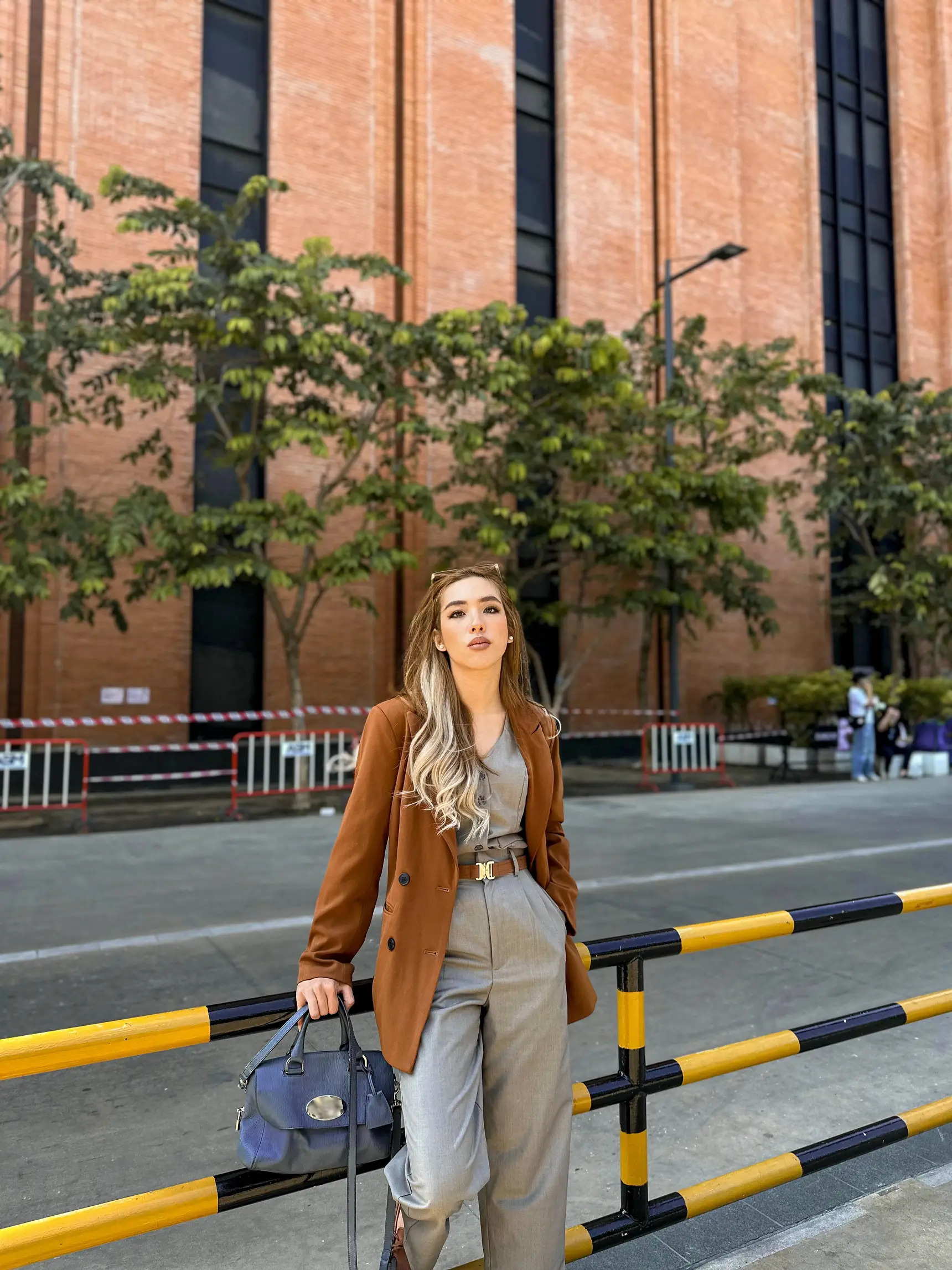 วิธีแมตช์คู่สี สร้างลุคเก๋ในวัย 30 | แกลเลอรีที่โพสต์โดย Jun Imai | Lemon8