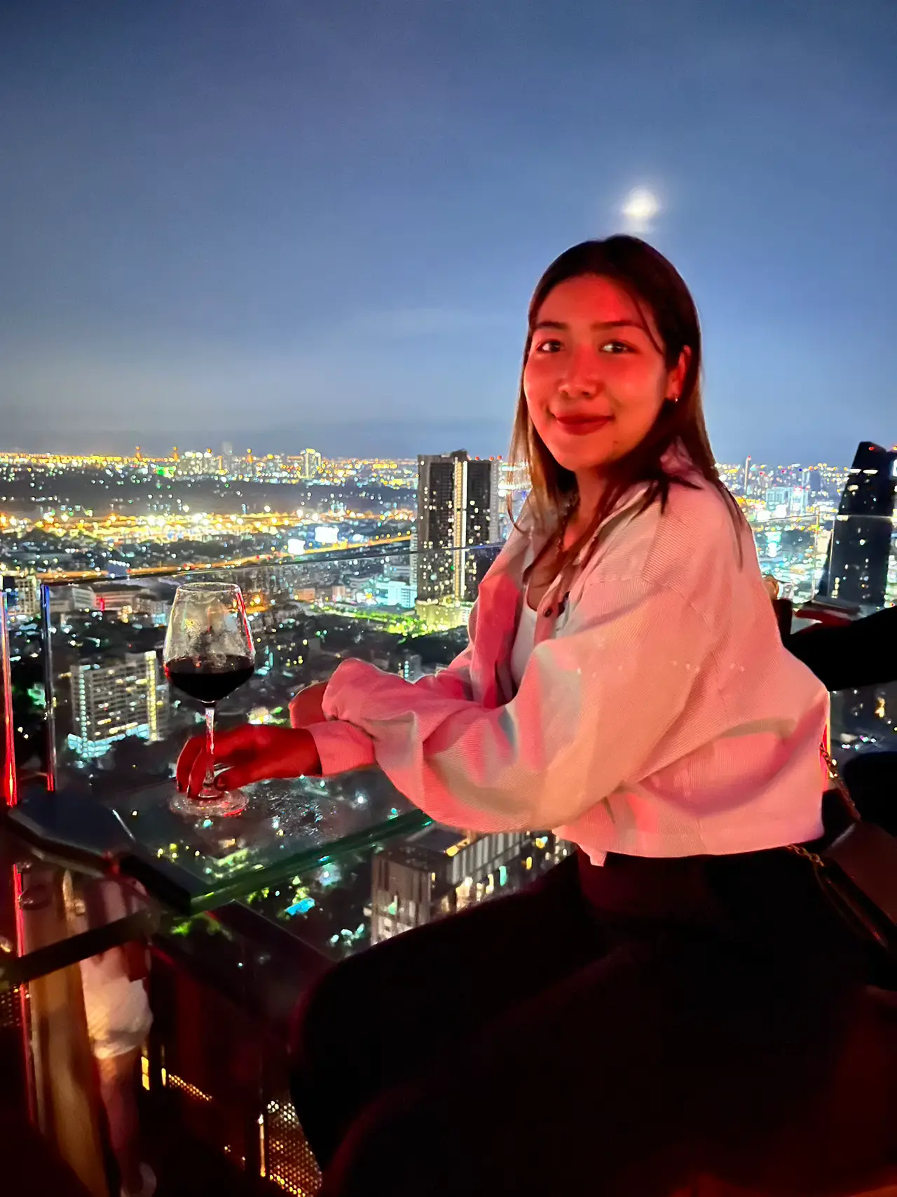 🍻Tchuca Rooftop Bar ย่านทองหล่อ-เอกมัย วิวชั้น 50 สวยๆ!! | แกลเลอรีที่ ...